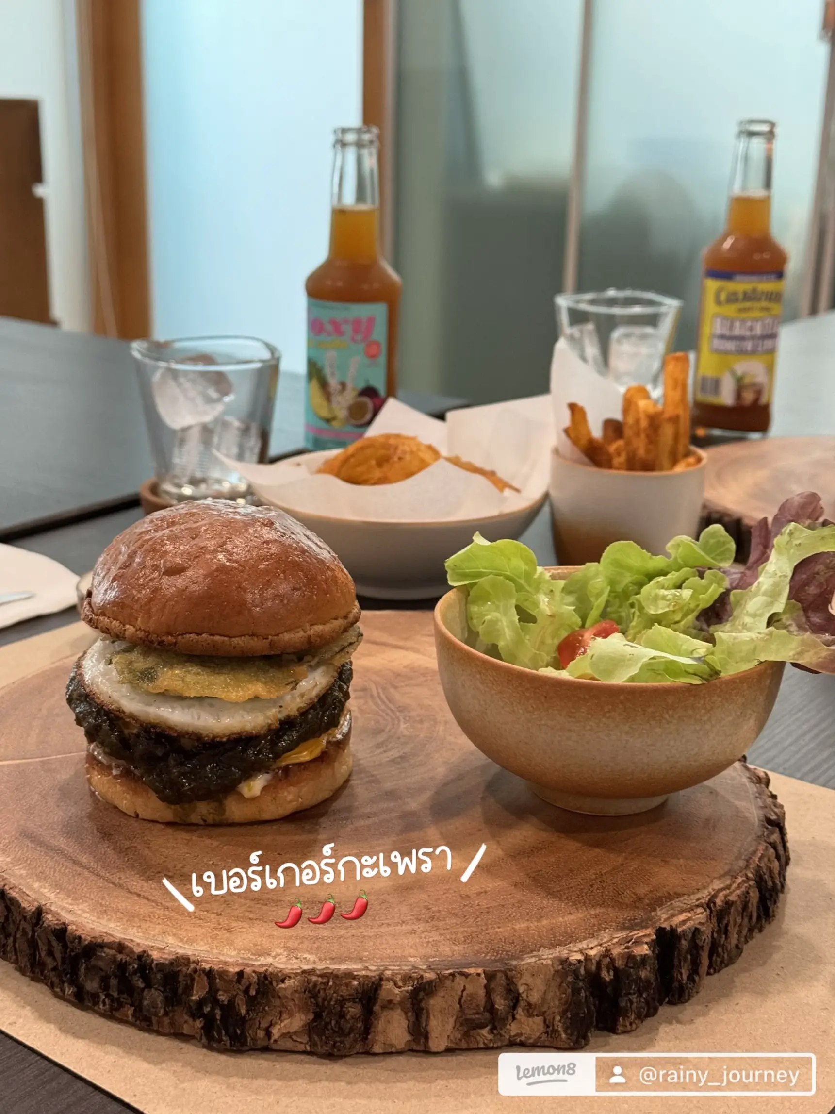 🍔ร้านลับในสตูดิโอ Bounce Burger อร่อยจนแสงออกปากกก🌈 | แกลเลอรีที่โพสต์โดย Rainy Journey | Lemon8