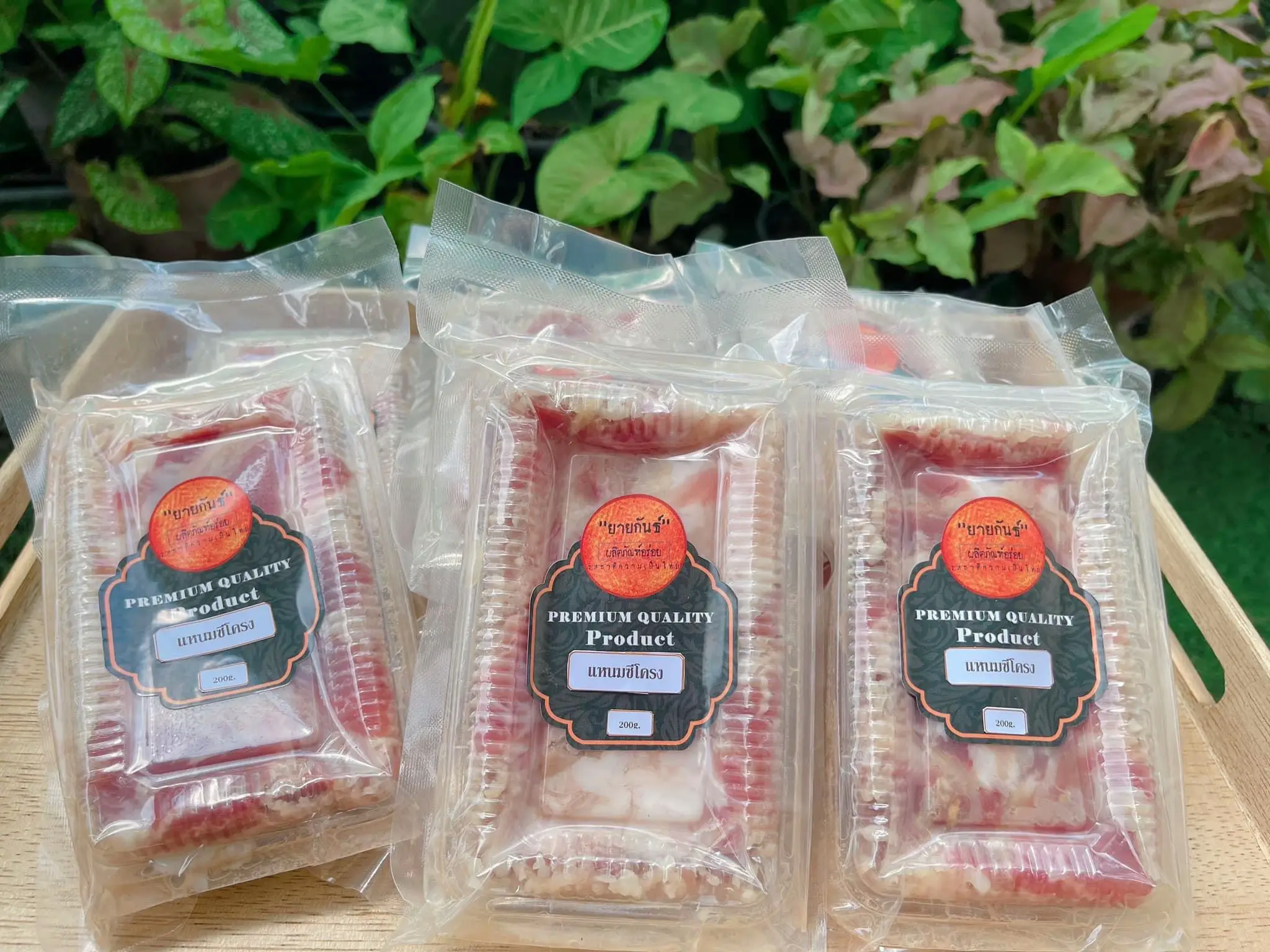 แหนมหมูทอด | แกลเลอรีที่โพสต์โดย Rosniyom | Lemon8