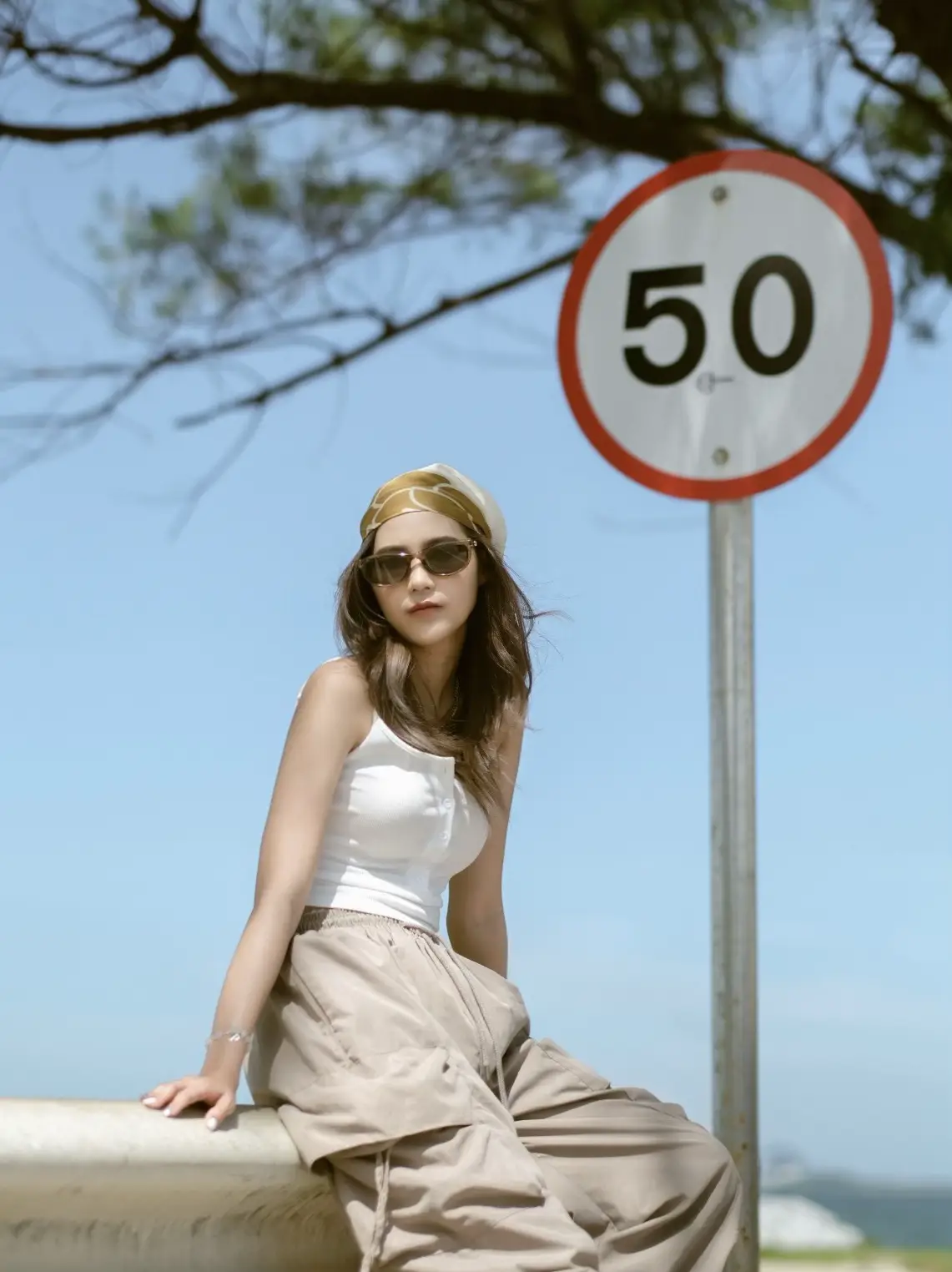 ถ่ายรูปริมหาดแสงจันทร์ 🌙 | แกลเลอรีที่โพสต์โดย Pear Jantima | Lemon8