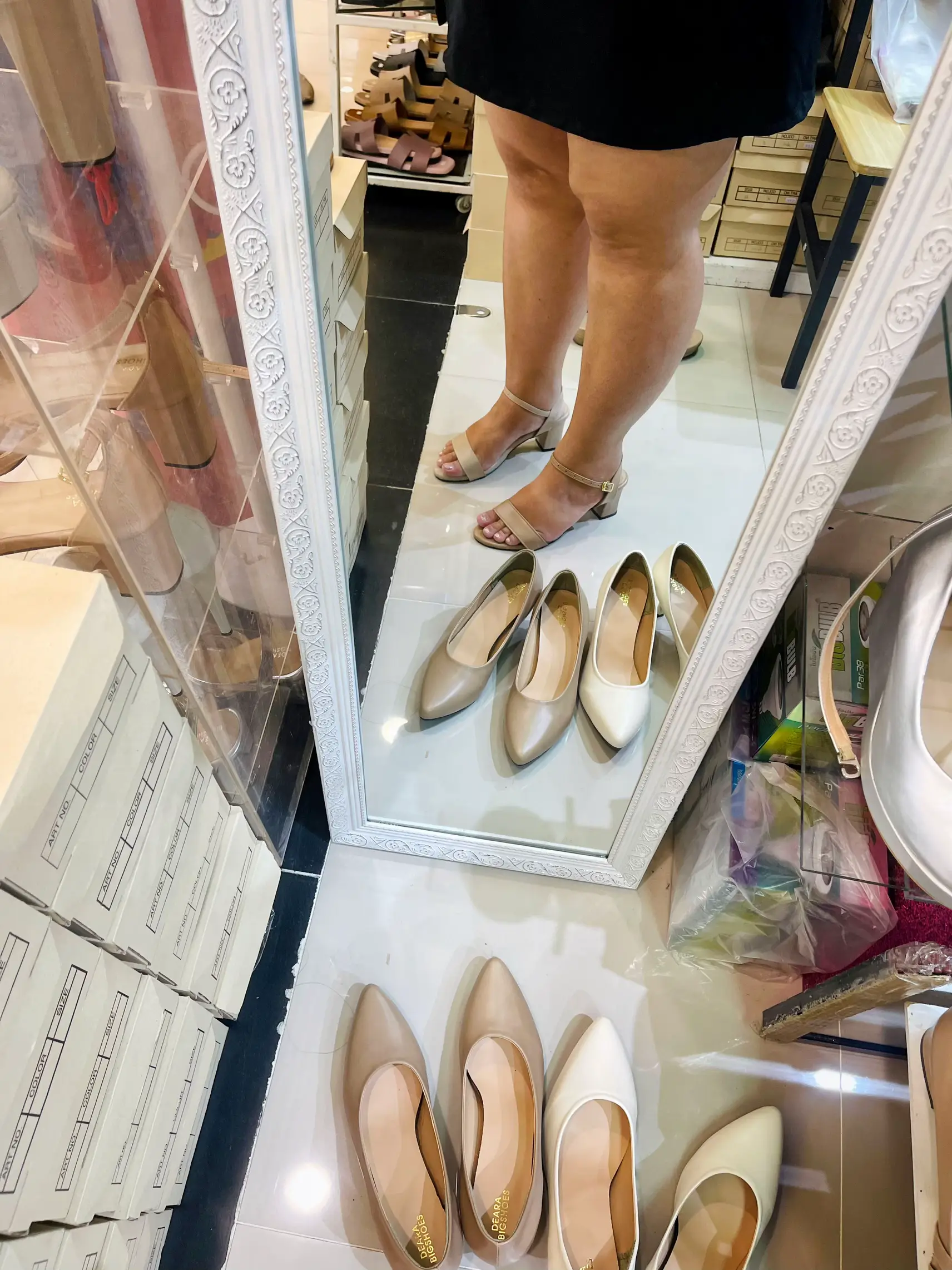 Hack ซื้อรองเท้าที่สบายที่สุด! | แกลเลอรีที่โพสต์โดย Guy Boonwit | Lemon8