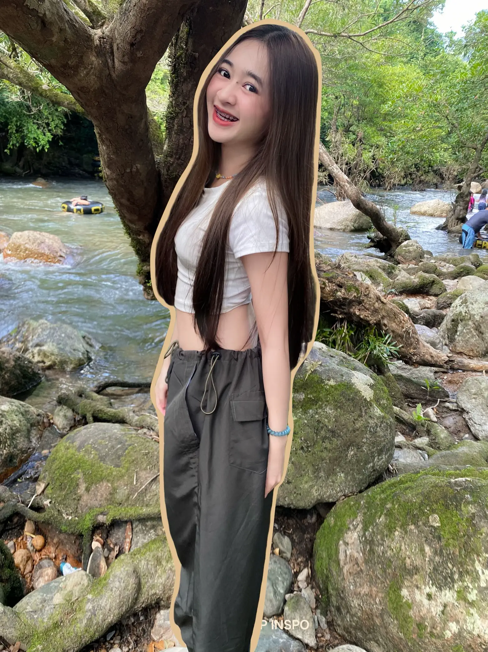 ไอเดียแต่งตัวเที่ยวน้ำตก 🤎🤍 | แกลเลอรีที่โพสต์โดย Premwadee | Lemon8