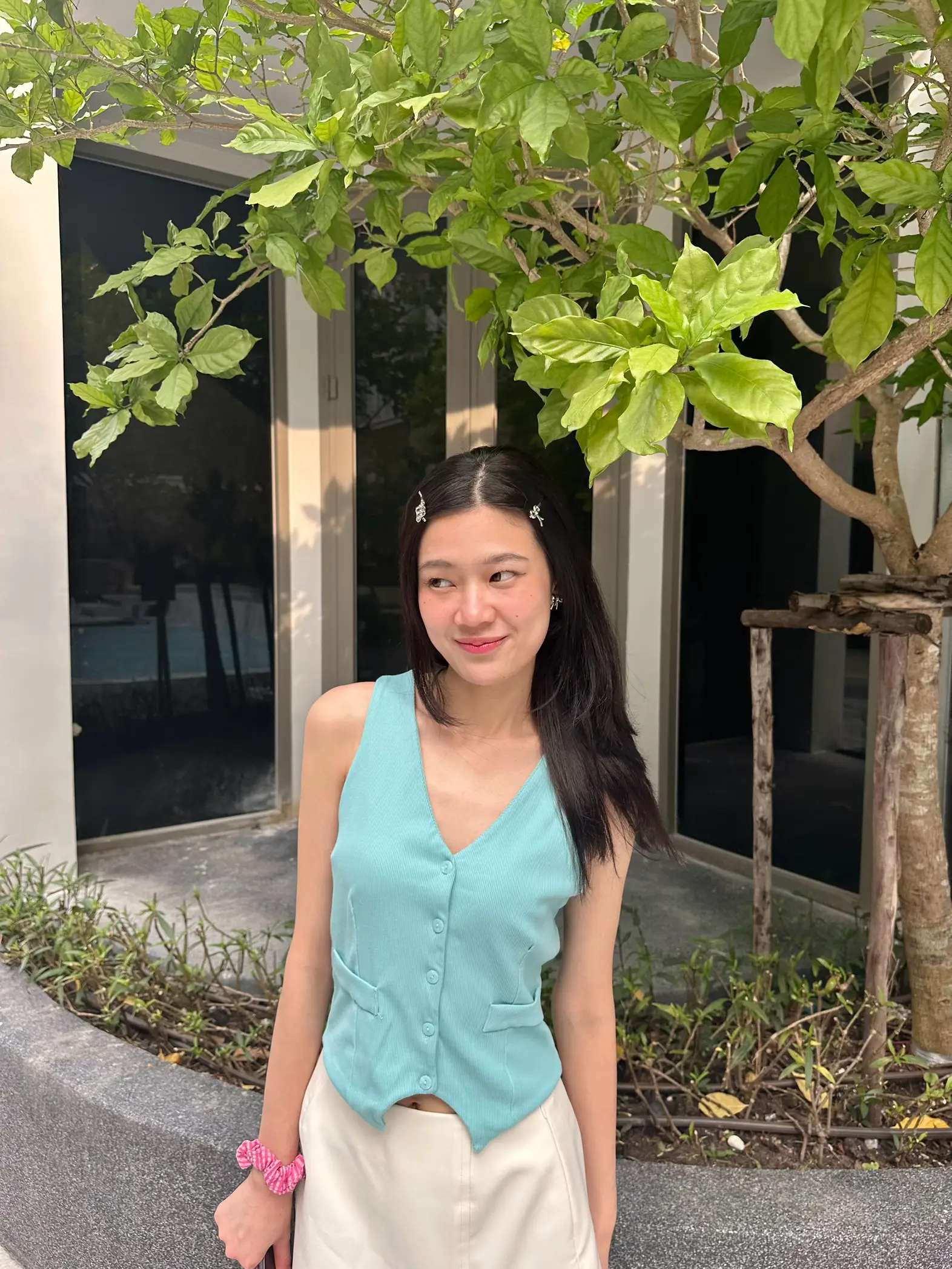 Vest Top Outfit♥️ | แกลเลอรีที่โพสต์โดย Amis Basic | Lemon8