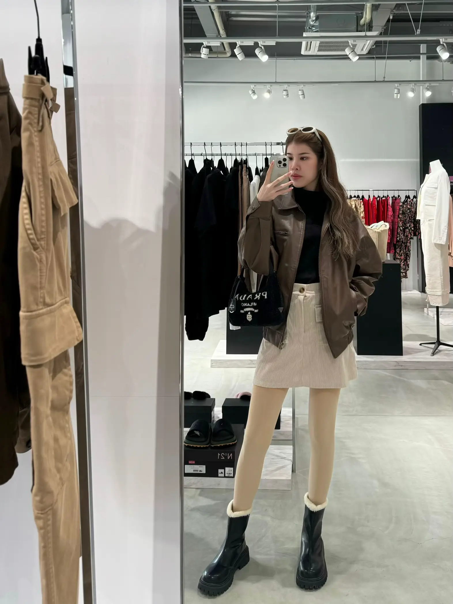 🇯🇵OOTD in Japan | outfit ideas👖👟 | แกลเลอรีที่โพสต์โดย 珍妮♡ | Lemon8