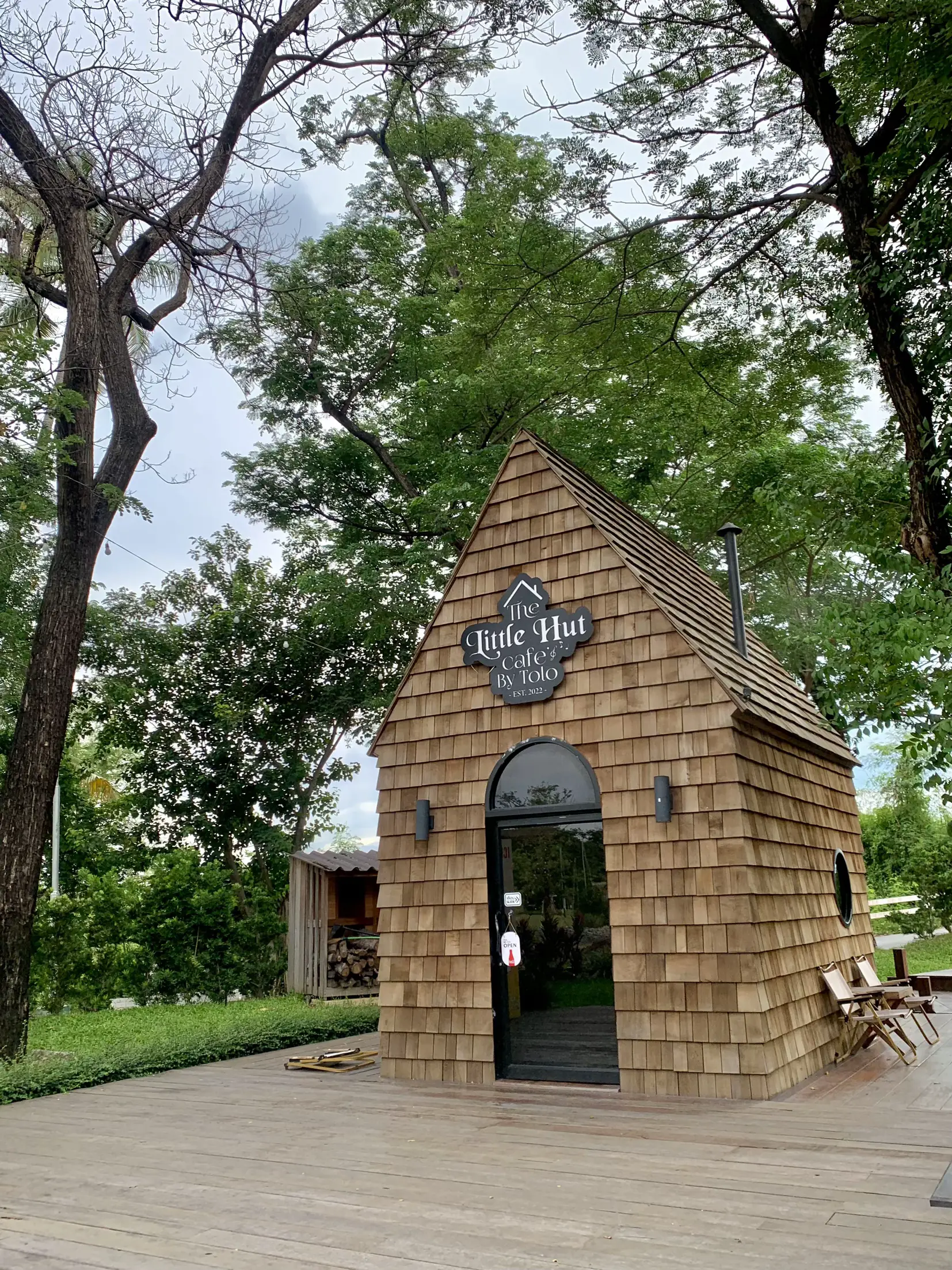 The Little Hut cafe - สุพรรณบุรี - | แกลเลอรีที่โพสต์โดย ℕ𝕀𝕋𝔸｡ ¨̮ | Lemon8