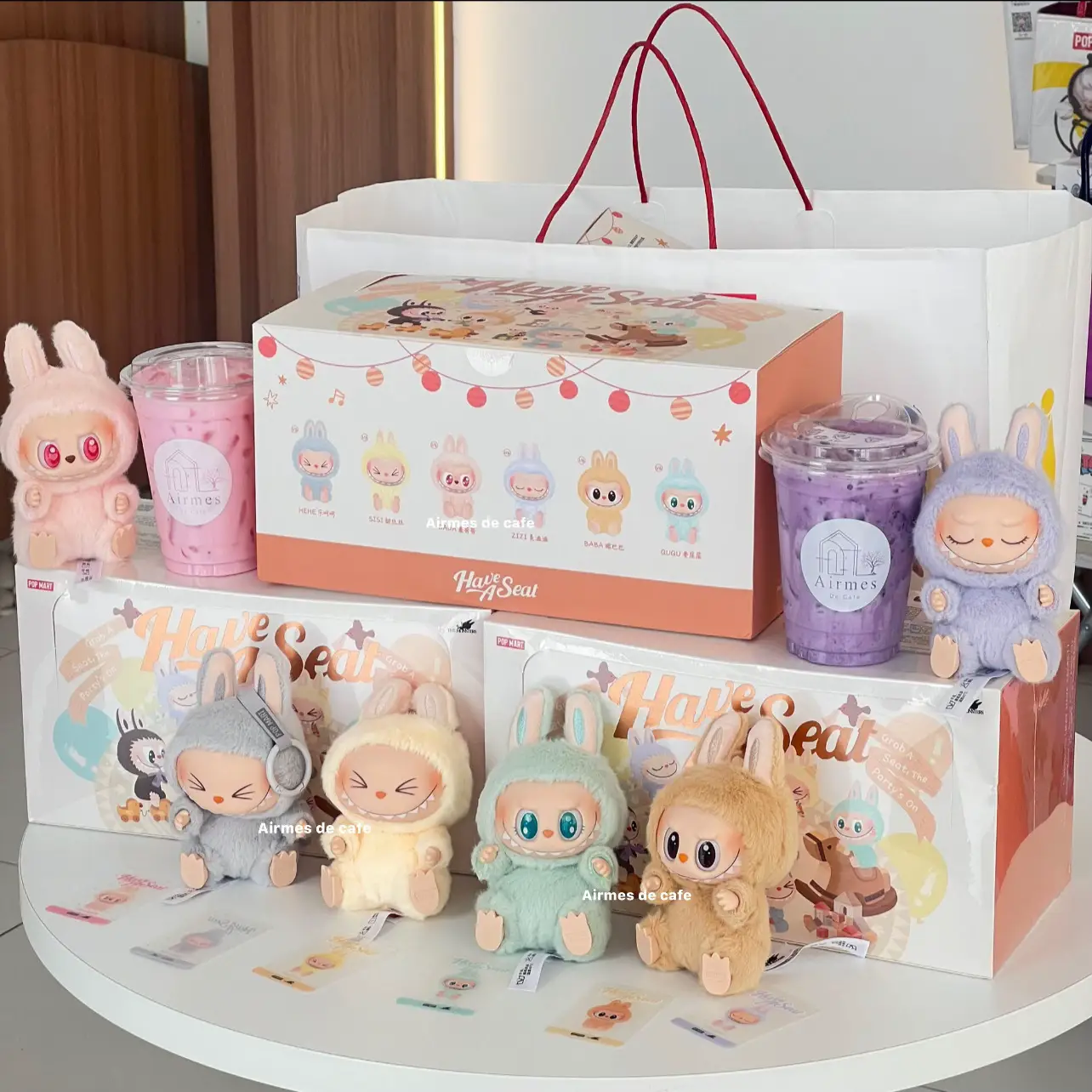 Labubu V.2 มาแล้ววววว ควรทุบมั้ย??🌟🧸 | แกลเลอรีที่โพสต์โดย ANN.T💛 | Lemon8