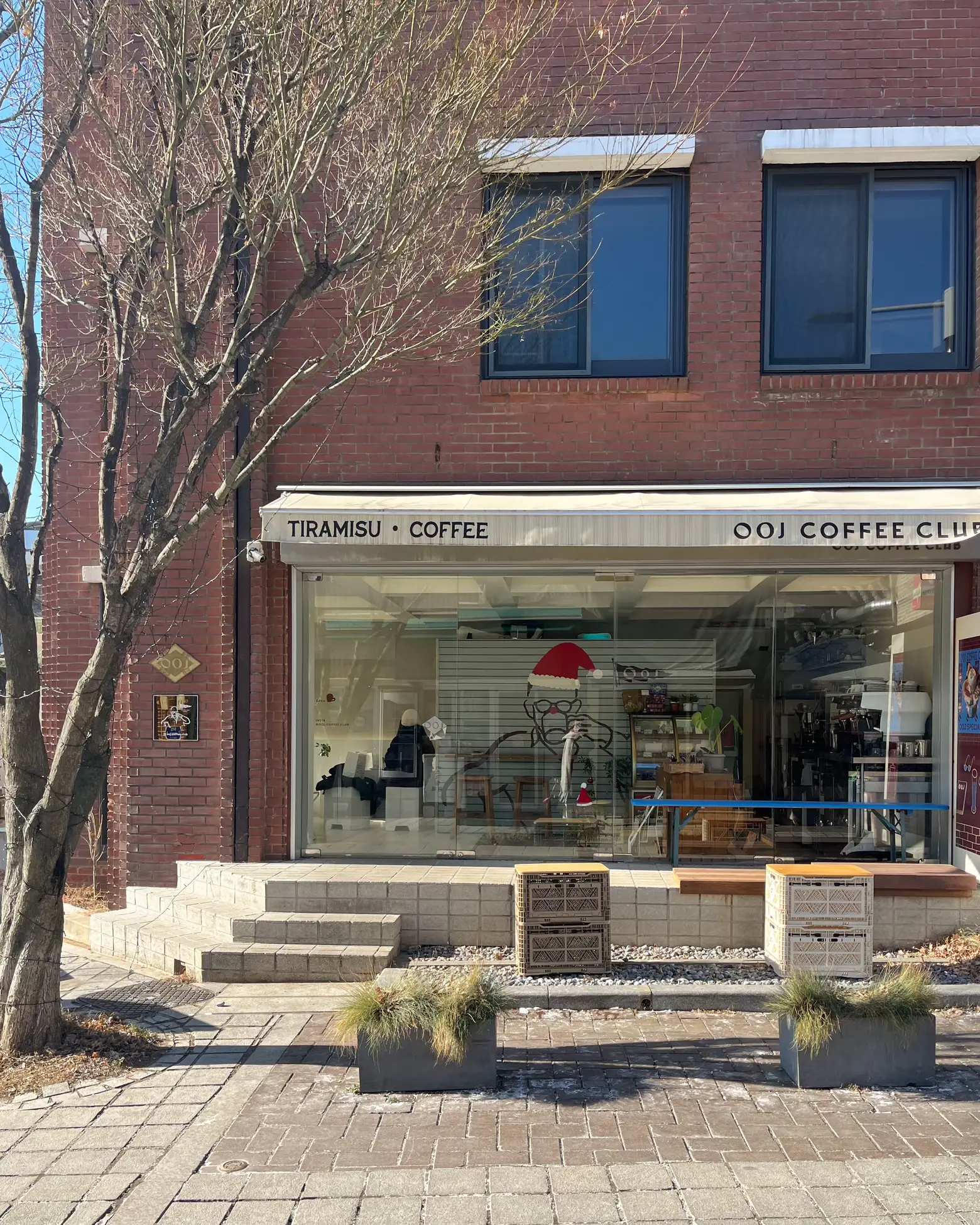 คาเฟ่เกาหลีย่าน anguk มู้ดดีมากก | แกลเลอรีที่โพสต์โดย 𝗺𝐞𝐥𝗼𝐧 | Lemon8