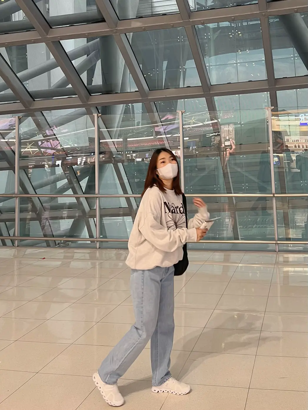 OOTD : Airport look ️ แต่งขึ้นเครื่องยังไงให้ได้รูป | แกลเลอรีที่โพสต์ ...
