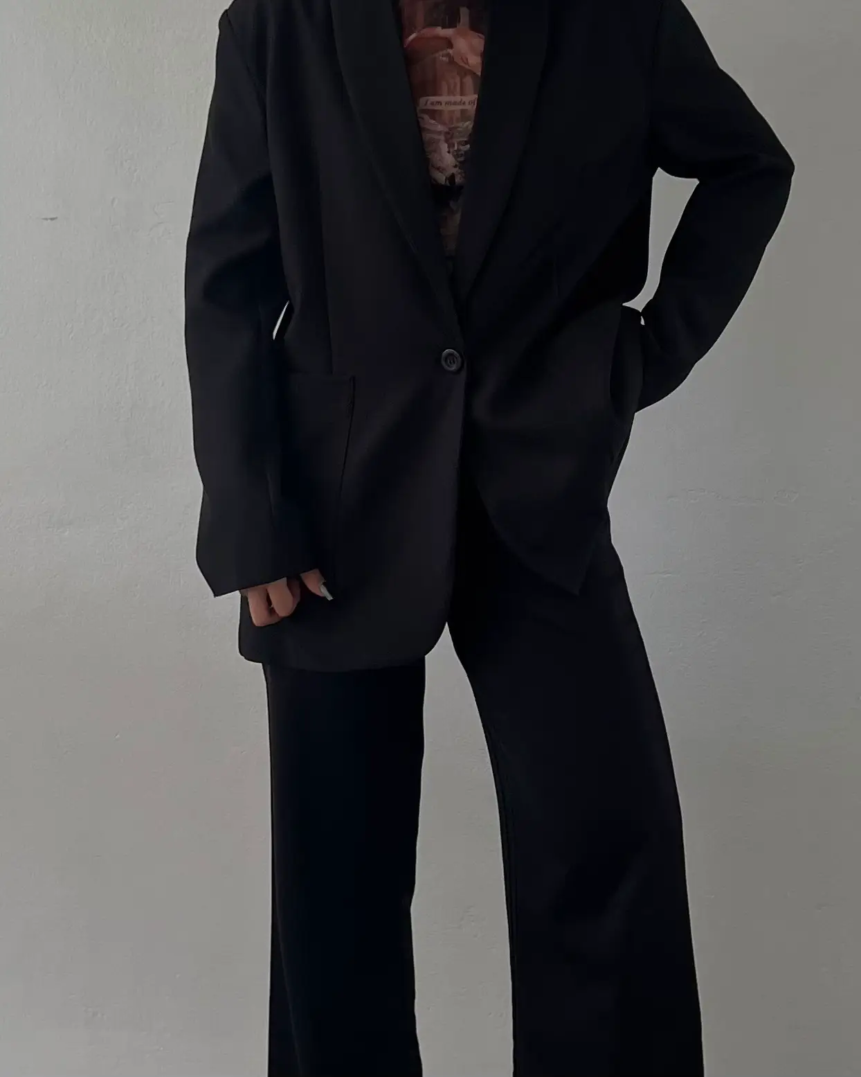 “All Black Look” ที่คนรักสีดำ ห้ามพลาด!! | แกลเลอรีที่โพสต์โดย risa. | Lemon8