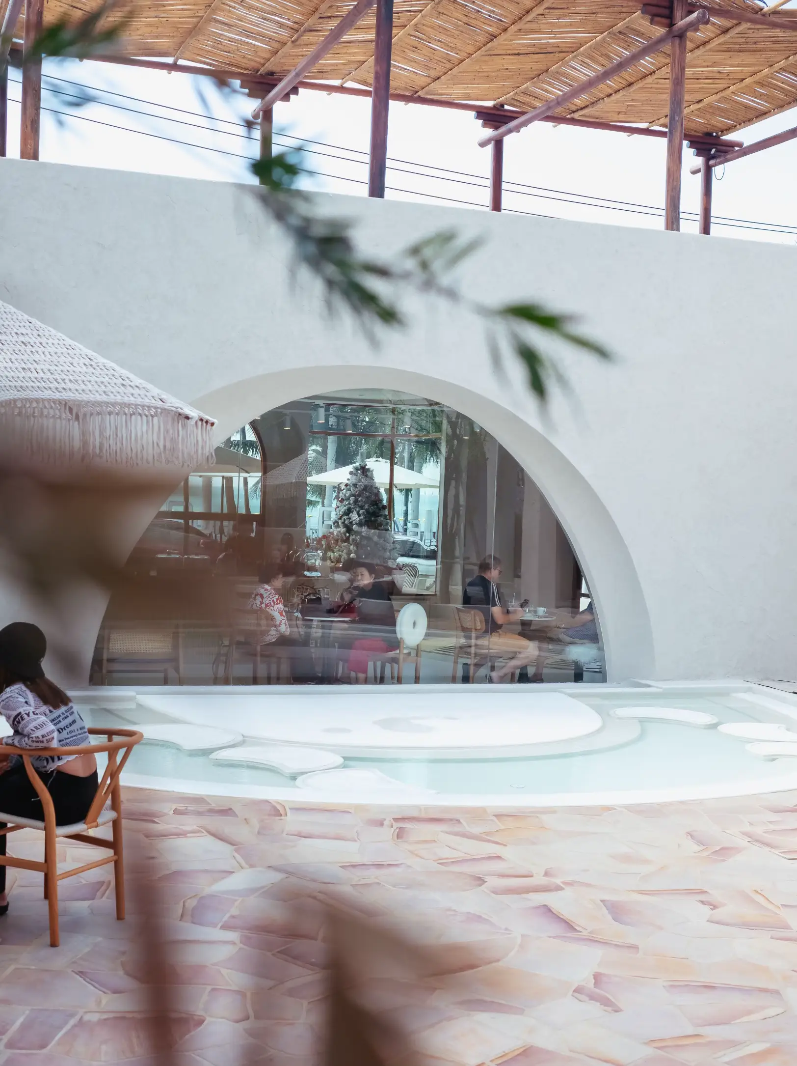 Casa Myka Cafe ริมหาดจอมเทียน | แกลเลอรีที่โพสต์โดย MYTWINP | Lemon8