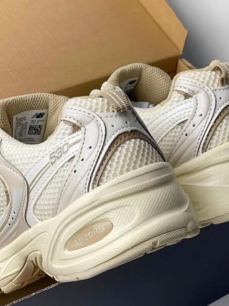 New Balance MR530AAสีครีมของจริงสวยมาก🤍🧡 #ไต้หวัน 📌 | แกลเลอรีที่โพสต์ ...