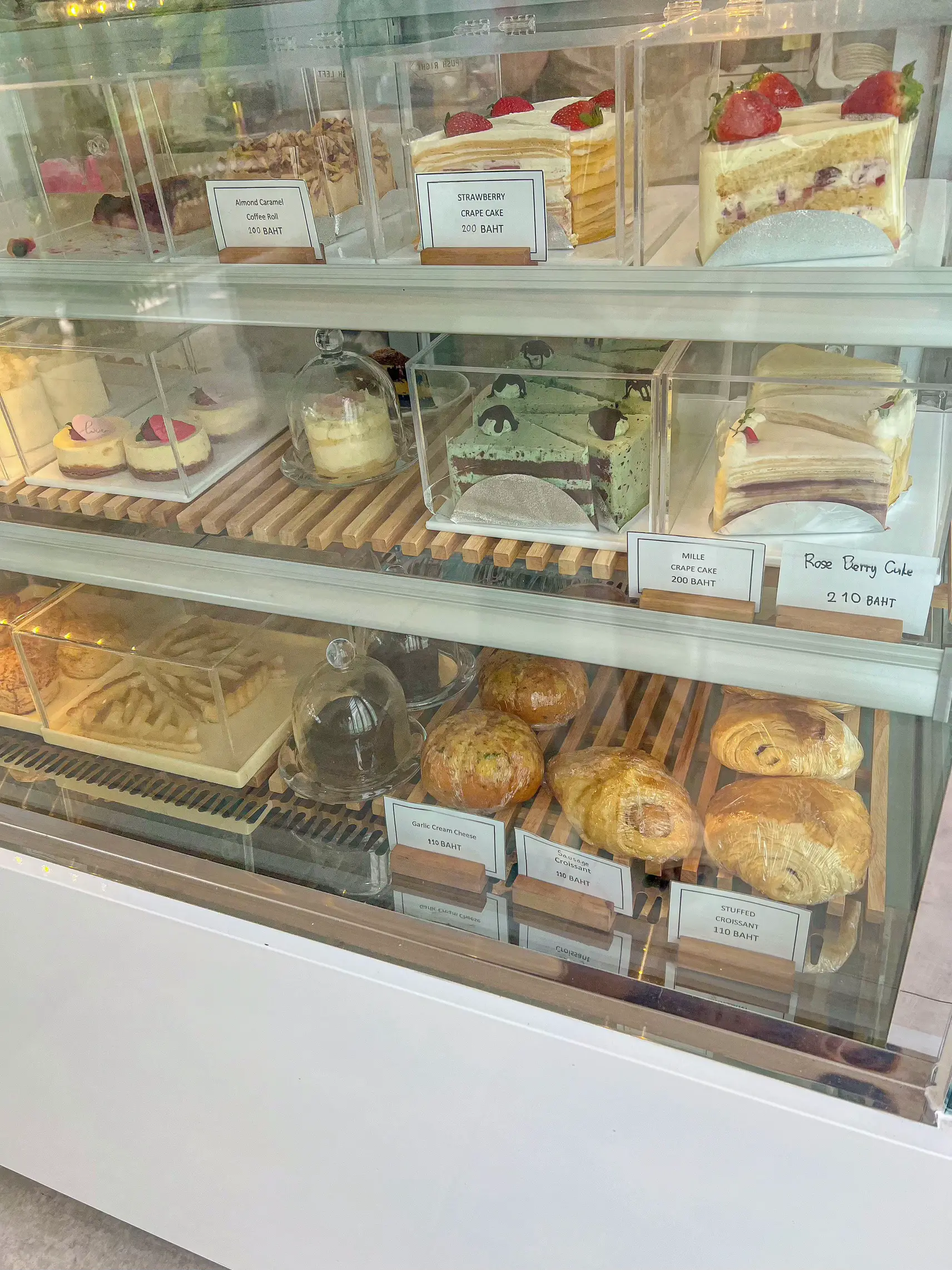 🤍พิกัดคาเฟ่ถ่ายรูปสวย Whiteline Cafe & Restaurant🤍 | แกลเลอรีที่โพสต์ ...