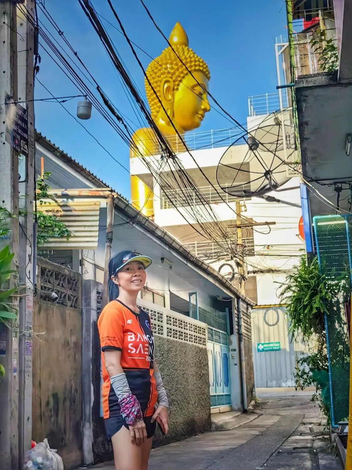 จุดถ่ายรูปมุมลึกลับกับพระใหญ่ | แกลเลอรีที่โพสต์โดย iew cool | Lemon8