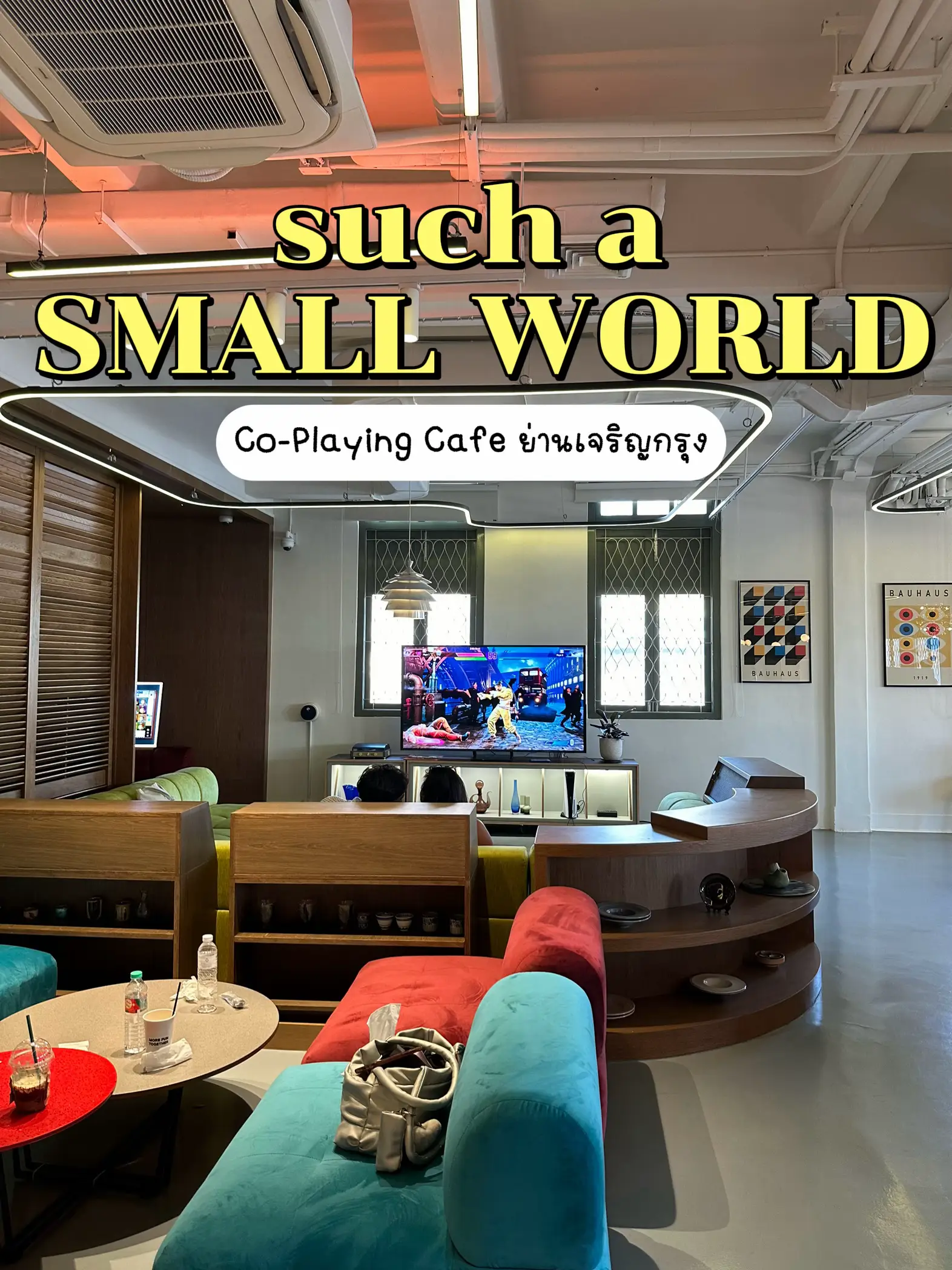 Such a small world, a hip cafe in the city. | Gallery posted by แก้มและกิ🫧🐶 | Lemon8