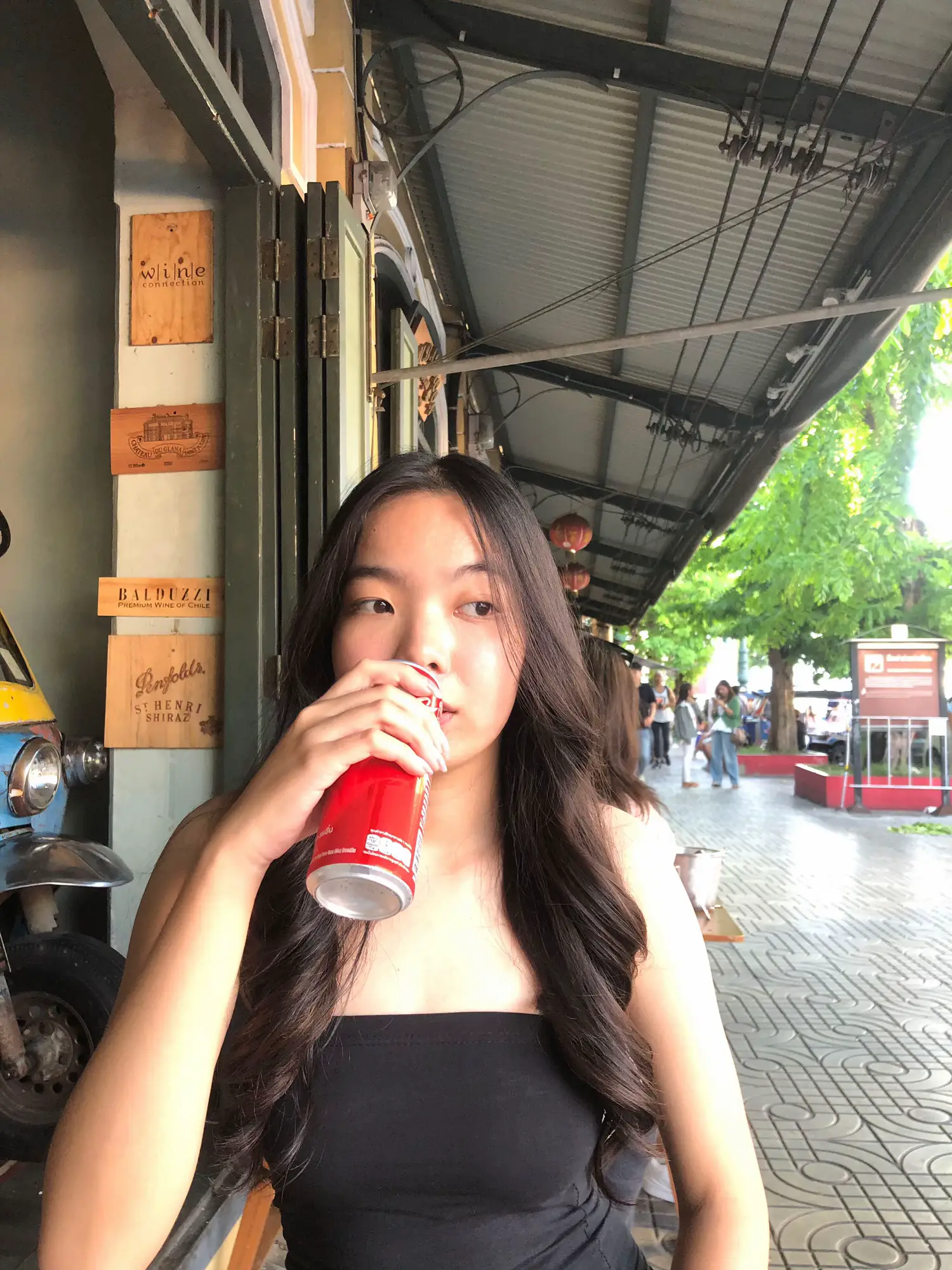 Outfit / Tha Tian (ท่าเตียน)🫵🏻 | แกลเลอรีที่โพสต์โดย dailymm____ | Lemon8