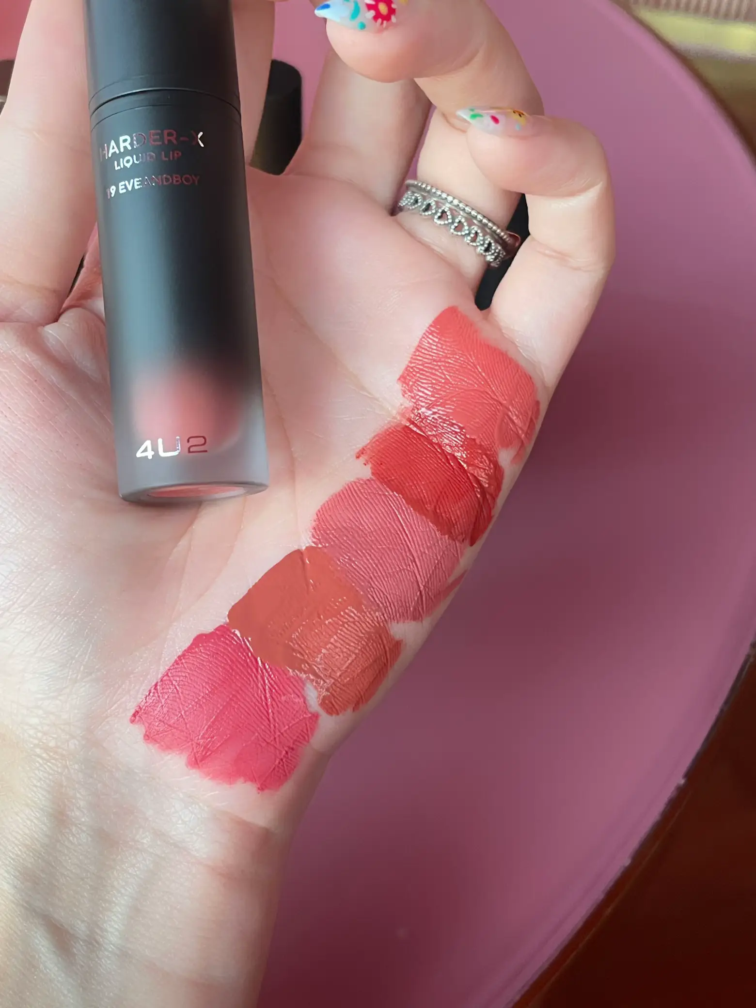 4U2 Harder x BUS คือสมความลิปแมตต์ | แกลเลอรีที่โพสต์โดย bboziidiary 🌷 | Lemon8