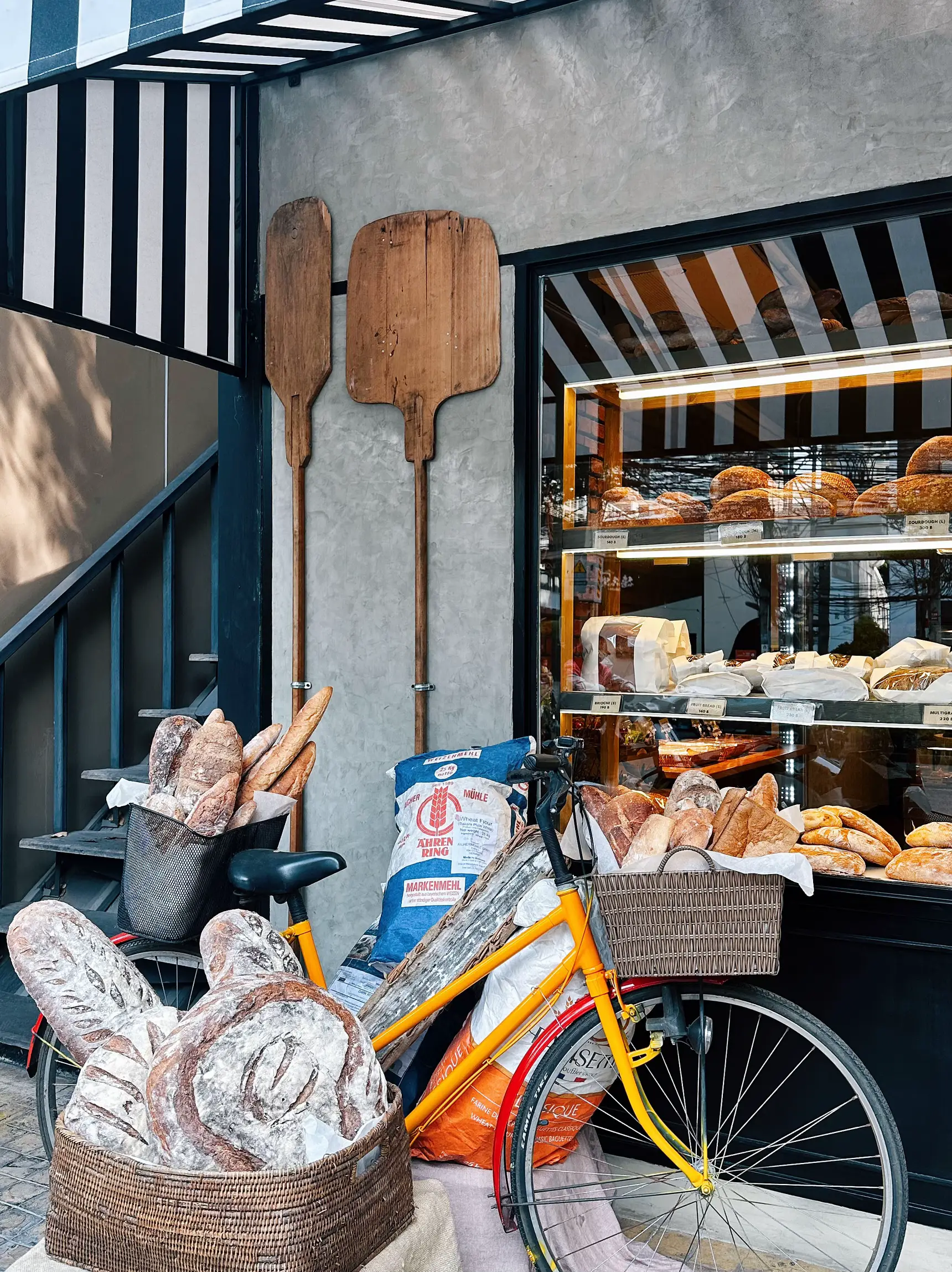 Conkey's Bakery, Sukhumvit Branch 33 | Gallery posted by Life of Yanisa ...