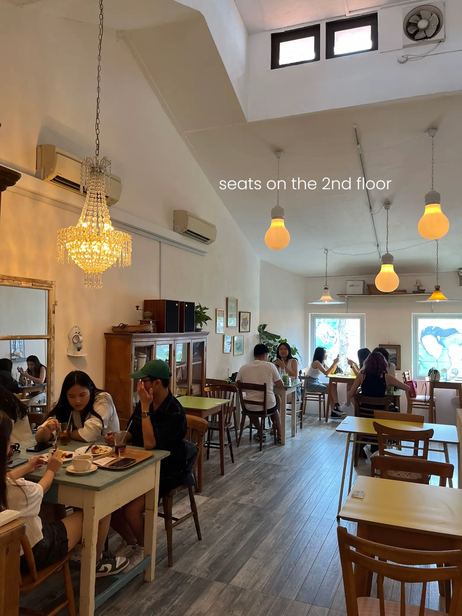 Trying the TikTok famous cube pie cafe ☕️ | Gallery posted by janelle ...