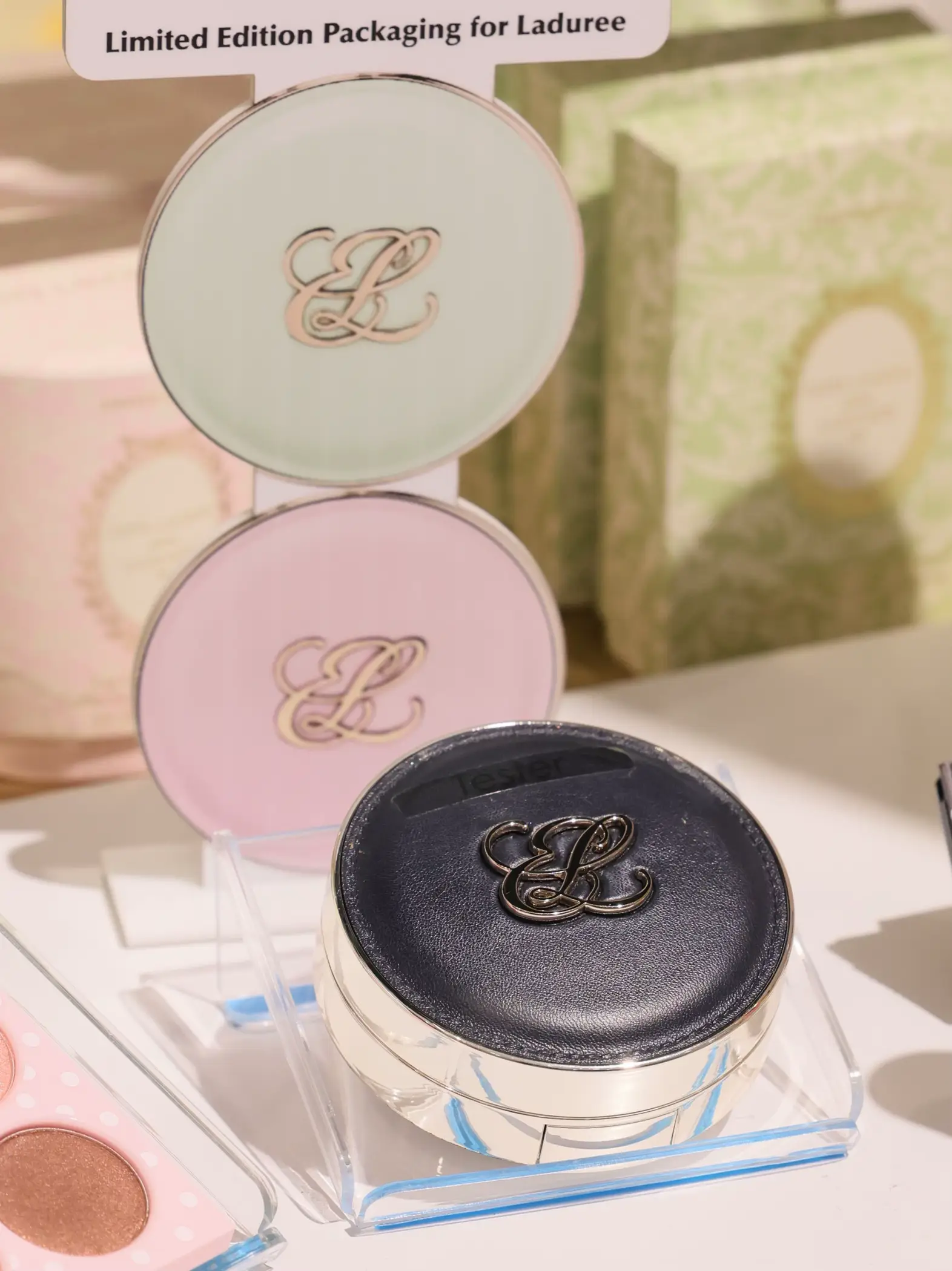 Estee Lauder X Ladurée คอลสาวหวานสุด เข้าไทยแล้ว! | แกลเลอรีที่โพสต์โดย ...