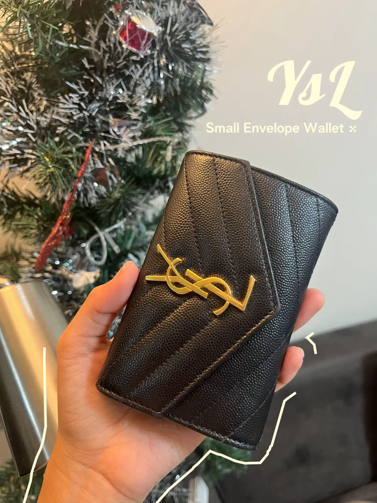 YSL Small Envelope Wallet🖤👝 | แกลเลอรีที่โพสต์โดย katibkhaow🥕🐰 | Lemon8