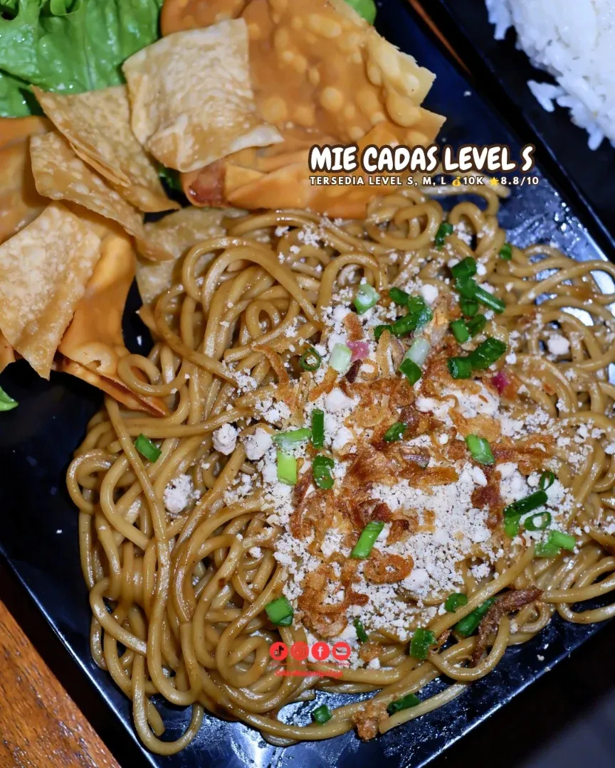 MIE LEVEL MULAI DARI 10K ala @goodangmie | Galeri diposting oleh AkuMakanApaSaja | Lemon8