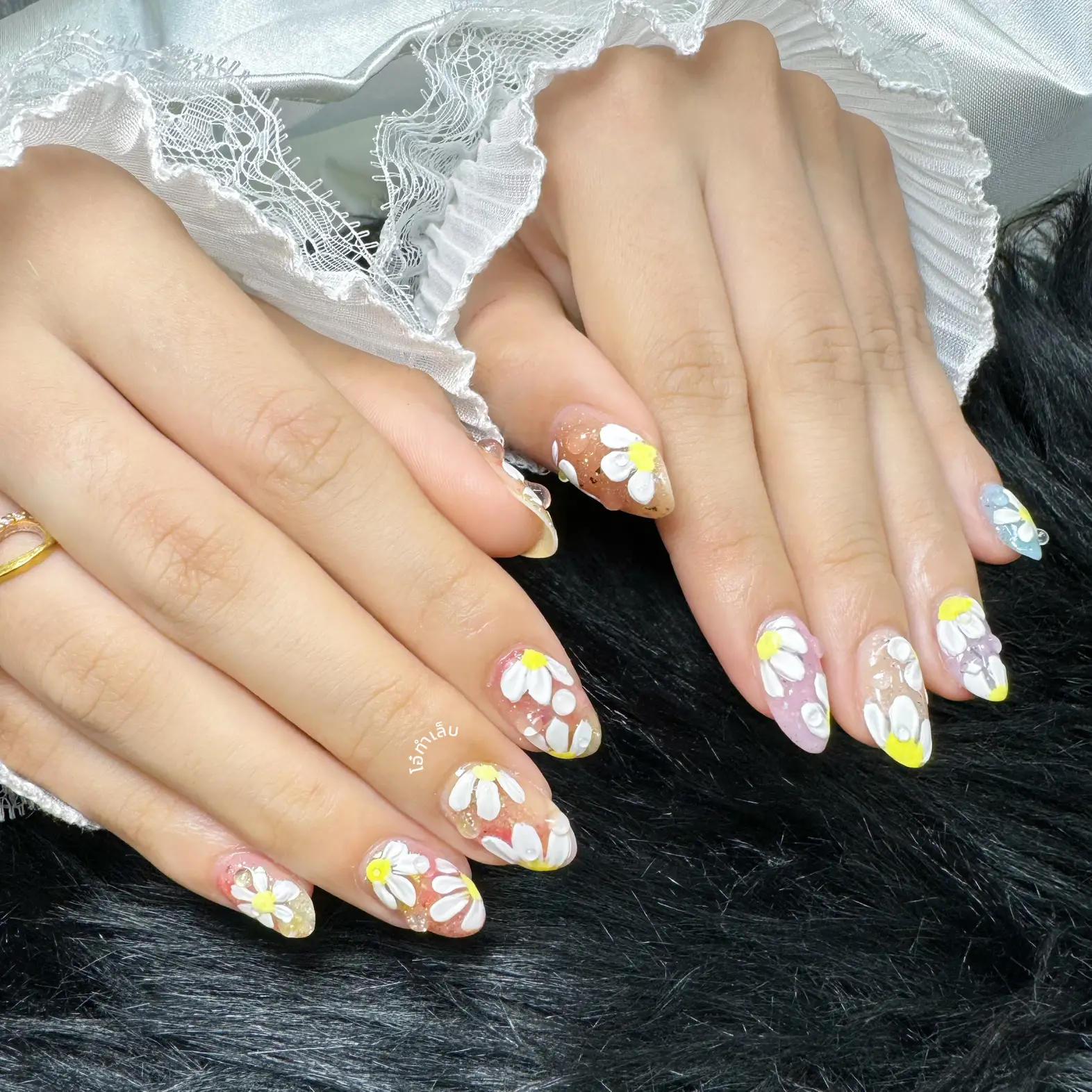 ไอเดียเล็บเจลซัมเมอร์🍋 | แกลเลอรีที่โพสต์โดย TC-nail studio | Lemon8