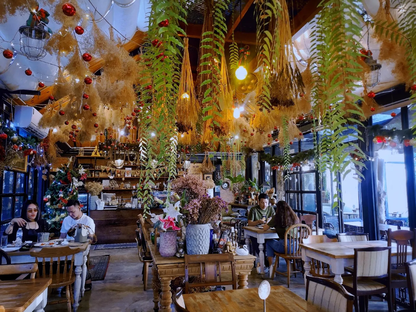 🌿Ravi Riva Cafe 🌿 | แกลเลอรีที่โพสต์โดย Pari_Pari | Lemon8