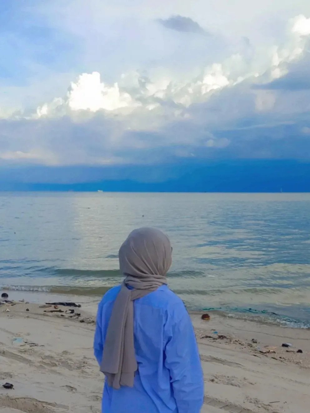 ide tata letak di pantai tanpa kelihatan muka | Galeri diposting oleh ...