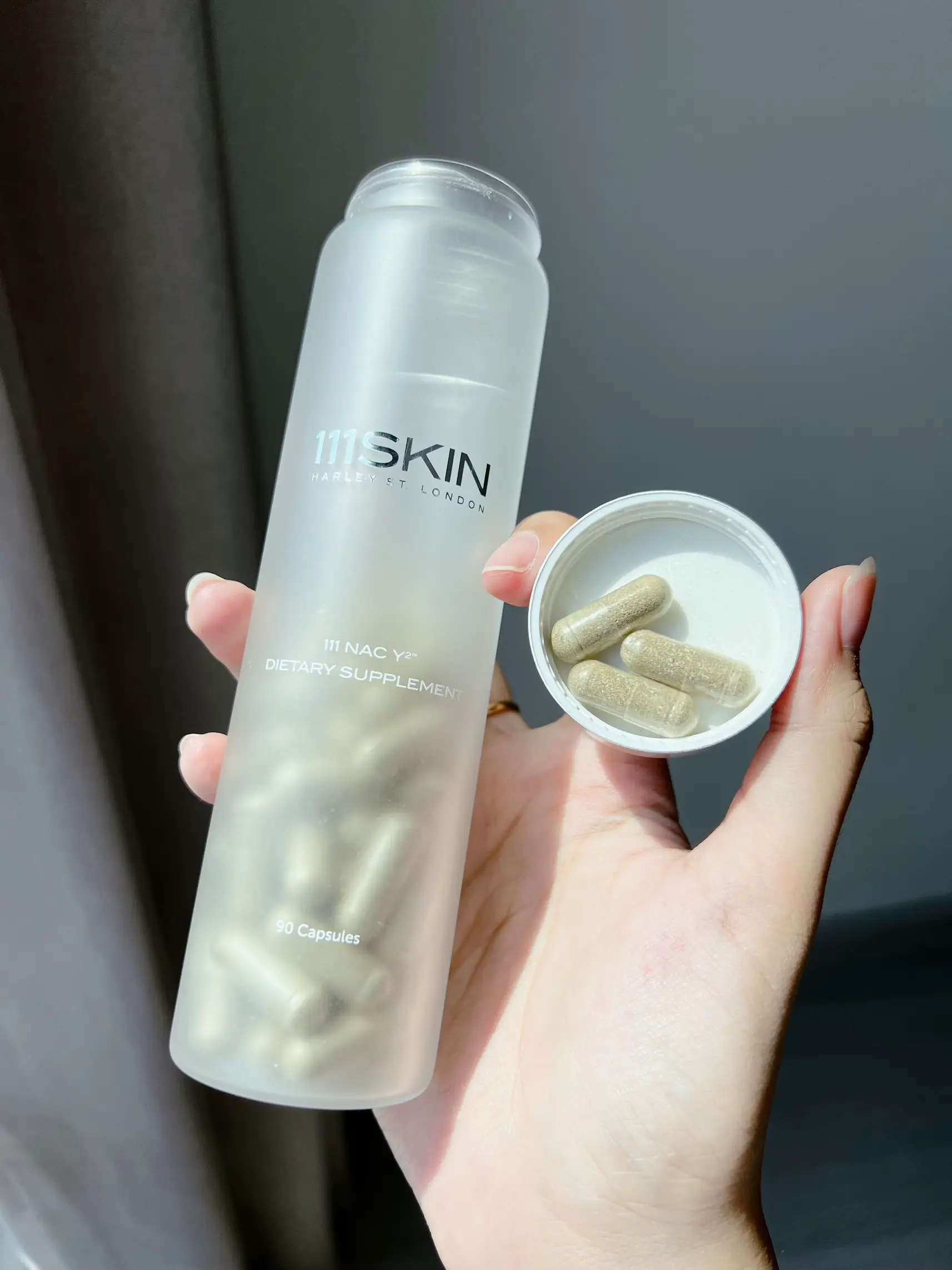 ผิวดีคือดีตั้งแต่หน้าจรดเท้า อยากให้ลอง 111SKIN Nac Y2 💫 | แกลเลอรีที่โพสต์โดย moonmoon | Lemon8