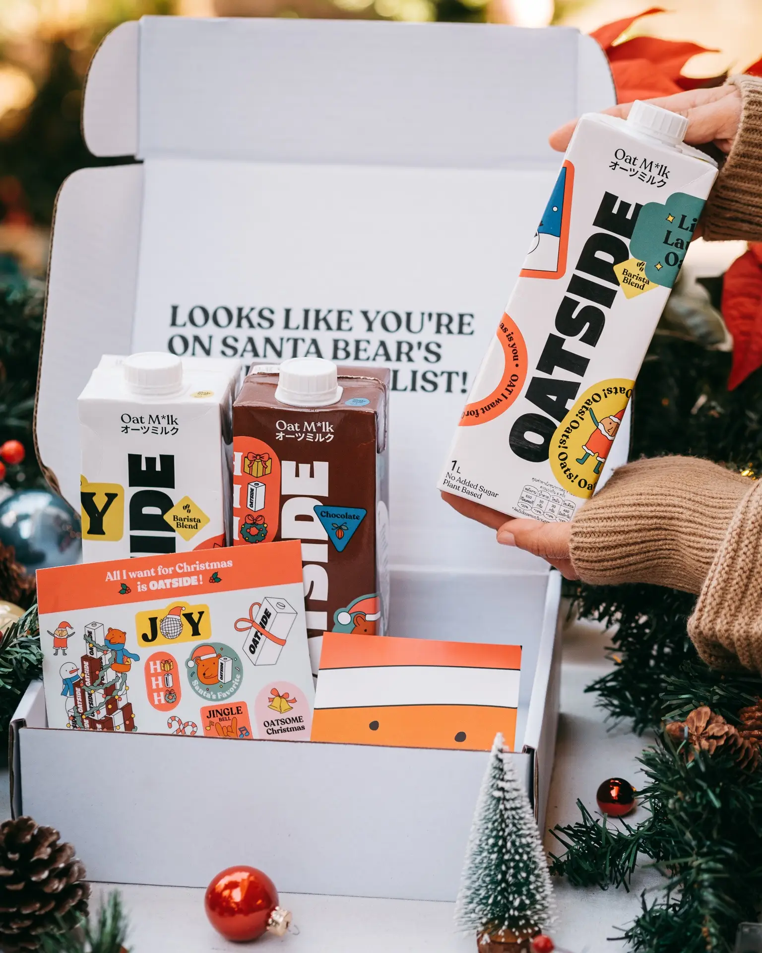 The lovely gift set from Oatside welcomes the Happy Festival. 🎄🎅 ...