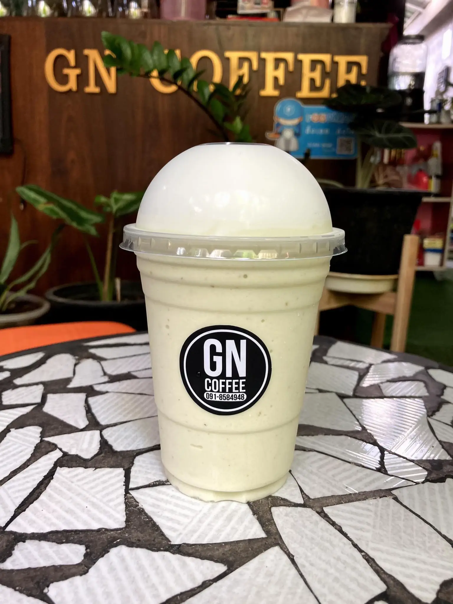 🪷🏵️ Fresh milk, avocado smoothie. 🏵️🪷 | Gallery posted by GNCoffee จ.แพร่ | Lemon8