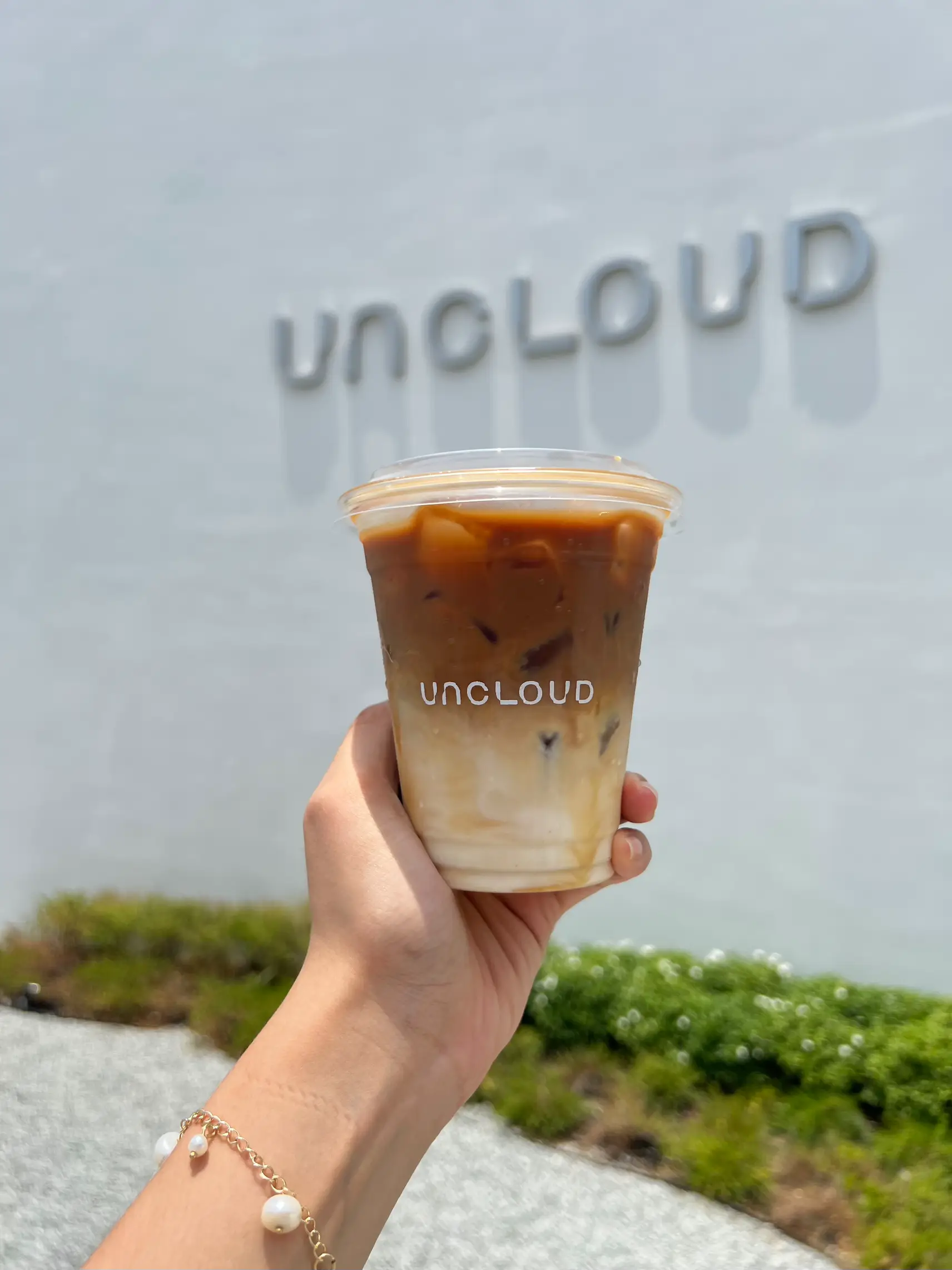Uncloud คาเฟ่ใหม่บางแสน! | แกลเลอรีที่โพสต์โดย kkaaiimmookk | Lemon8
