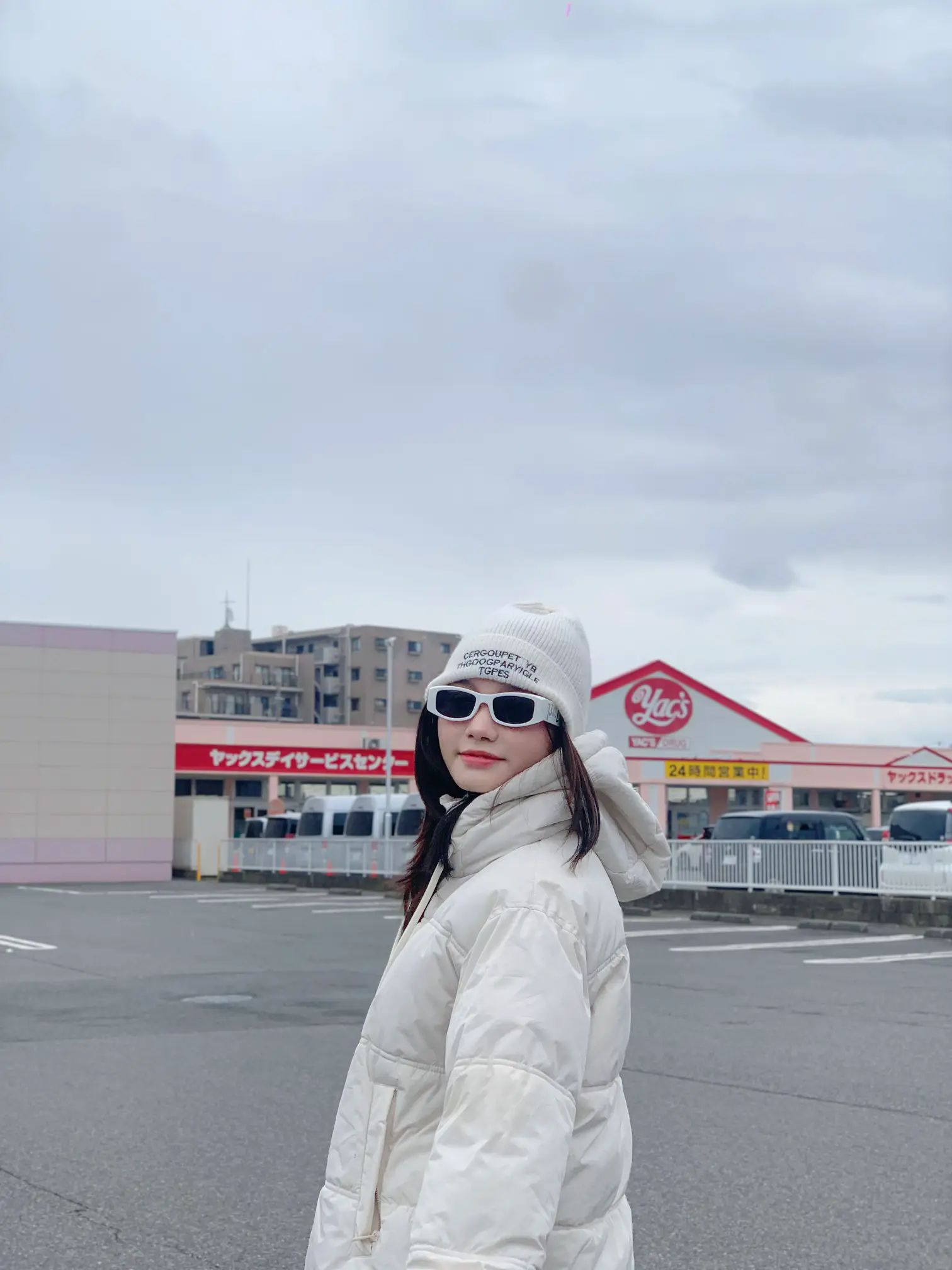 ถ่ายรูปข้างทางก็สวยได้ที่ญี่ปุ่น🇯🇵 | แกลเลอรีที่โพสต์โดย Jeed | Lemon8