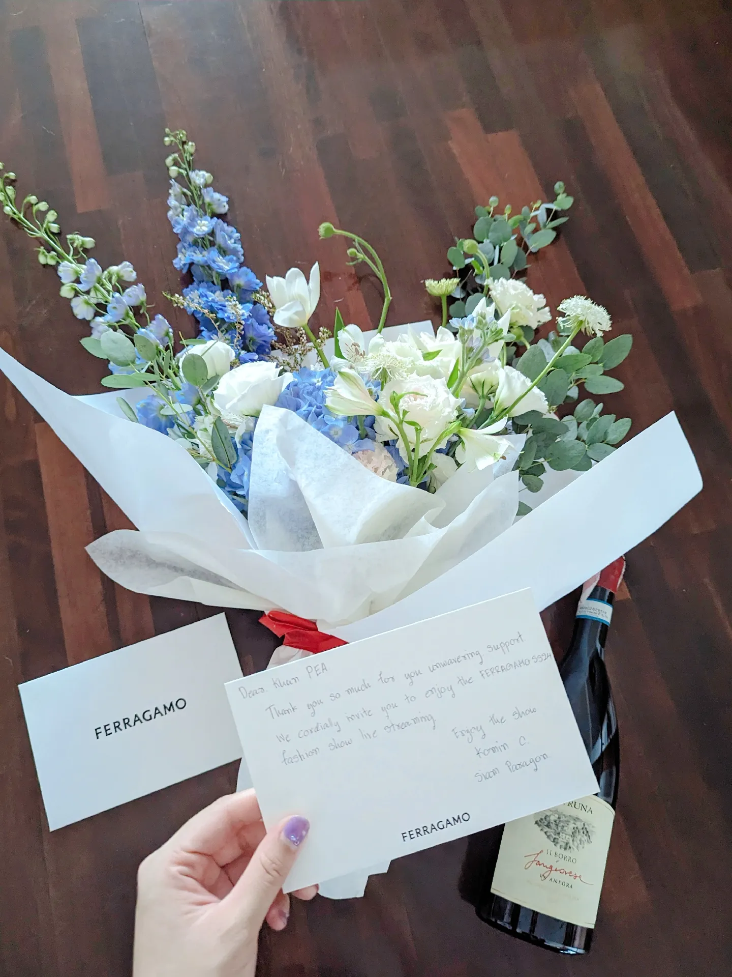 ของขวัญจาก Ferragamo Thailand + ดูแฟชั่นโชว์ | แกลเลอรีที่โพสต์โดย Pea Lemon8🍋 | Lemon8