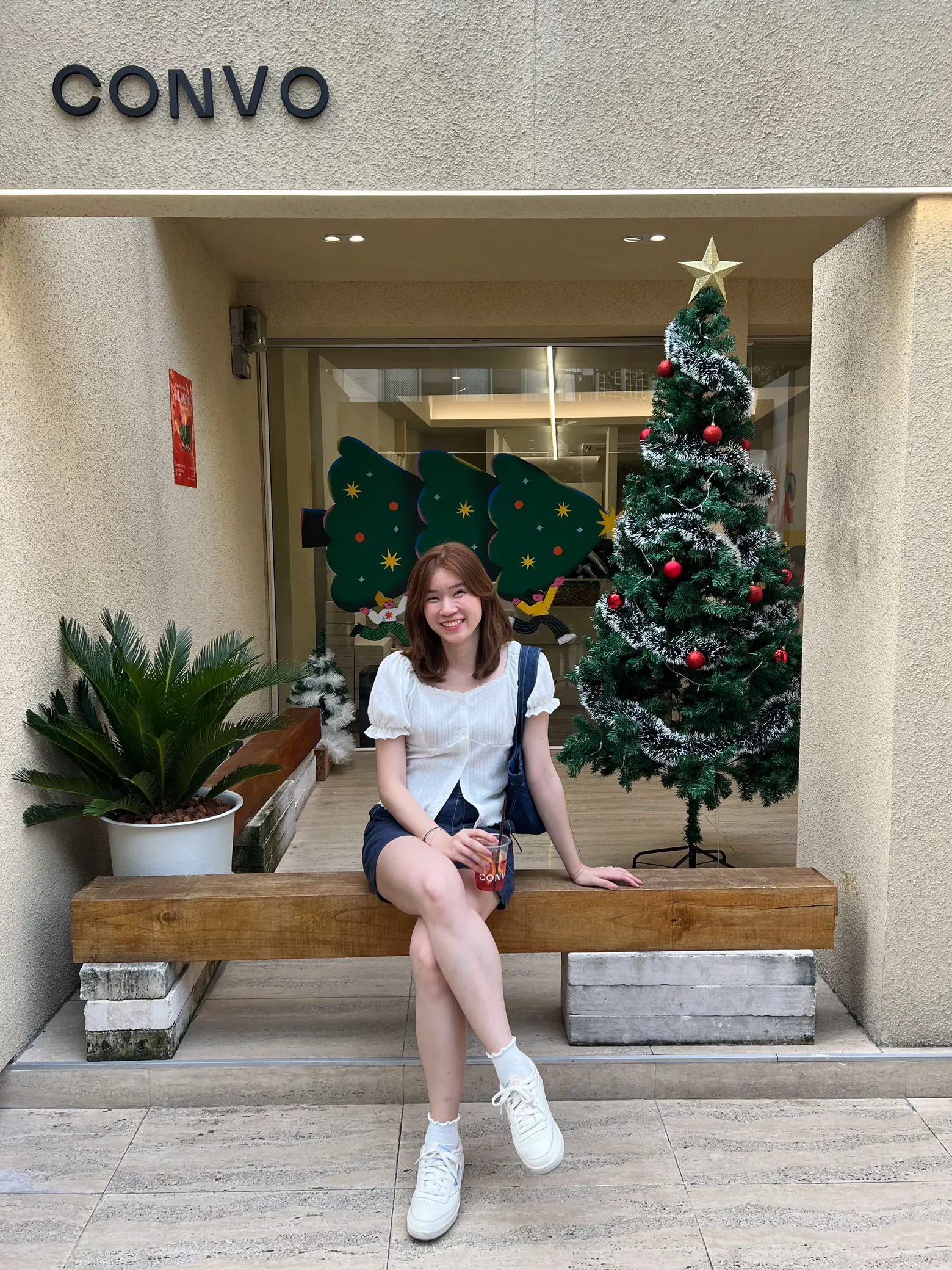 🎄 นิทรรศการคริสต์มาสน่ารัก 〰️ Convo Cafe | แกลเลอรีที่โพสต์โดย ...