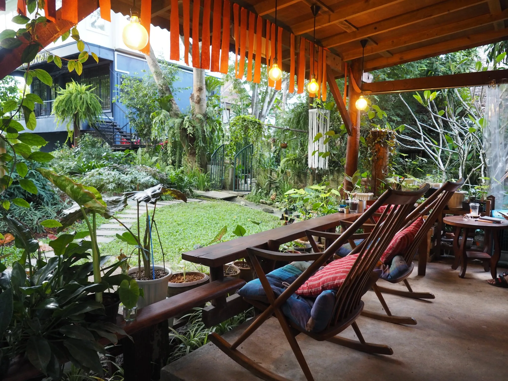 Fav Cafe' ☕️ ในดวงใจ ที่เชียงใหม่ Hohm Cafe | แกลเลอรีที่โพสต์โดย parararrr | Lemon8