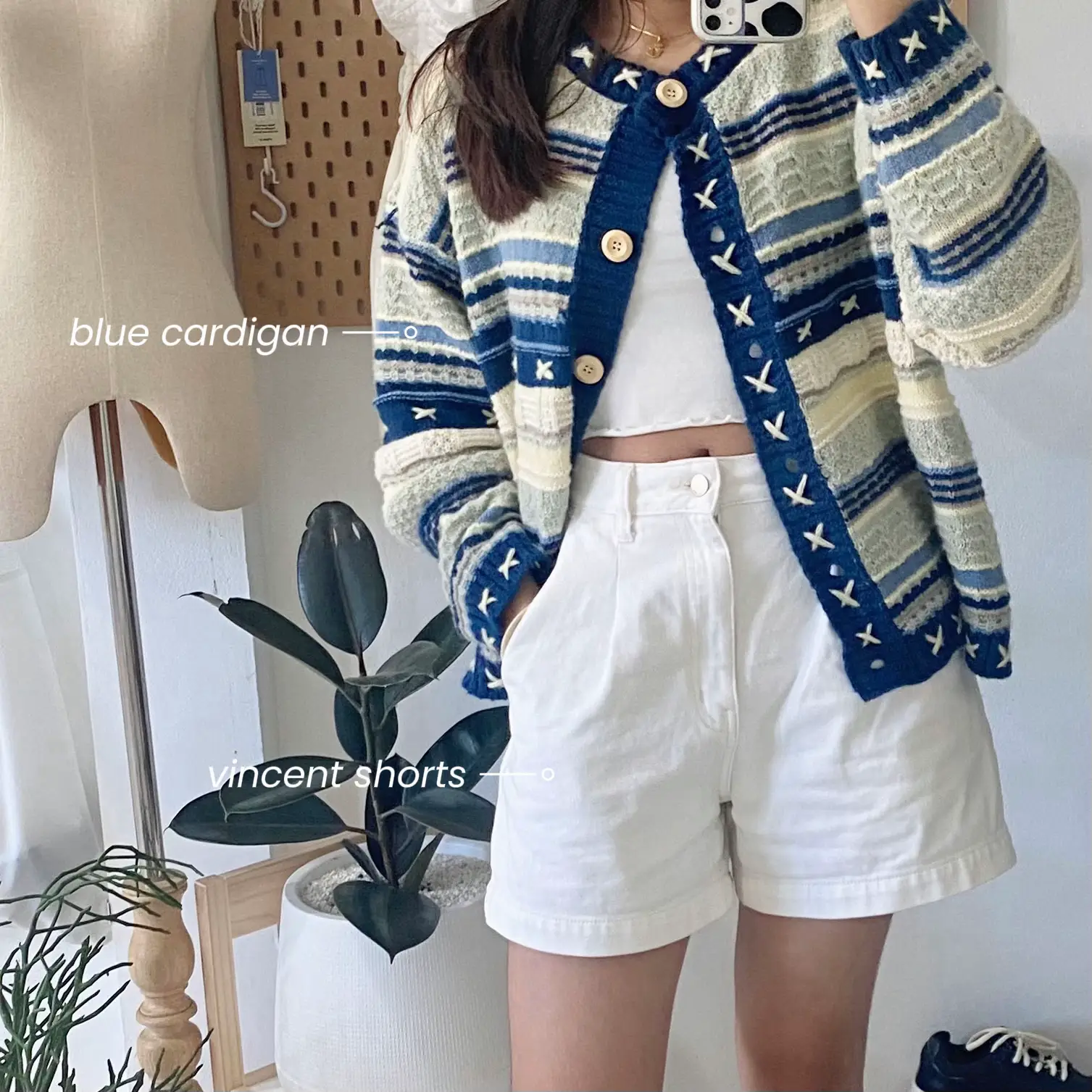 OOTD - BLUE CARDIGAN 🧵🪡 | แกลเลอรีที่โพสต์โดย myminimoolin | Lemon8