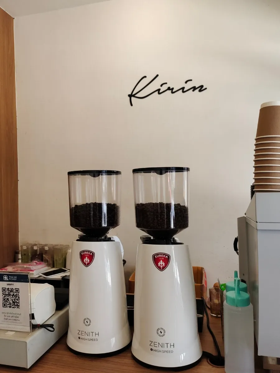 Kirin cafe☕ 📍BTS เสนานิคม / แยกเกษตร⭐ | แกลเลอรีที่โพสต์โดย nada.m | Lemon8