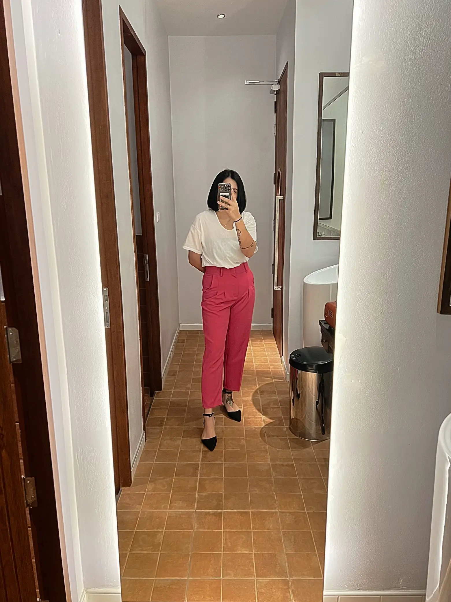 แต่ละวันปวดหัวกับการแต่งตัว | แกลเลอรีที่โพสต์โดย Pachara Patcha | Lemon8