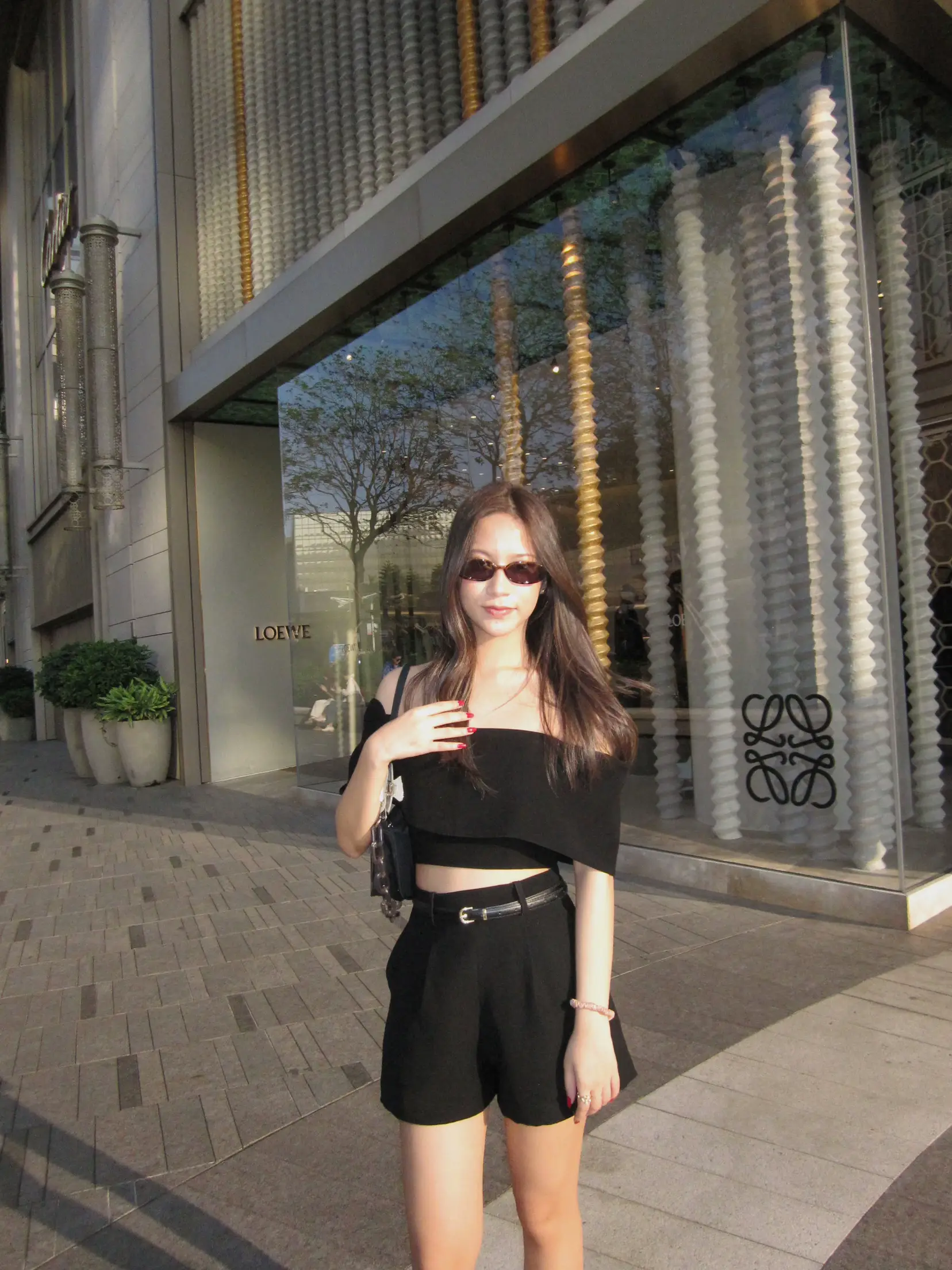 HK OOTD: แต่งตัวยังไงให้เข้ากับstreetในฮ่องกง | แกลเลอรีที่โพสต์โดย mmunichh | Lemon8