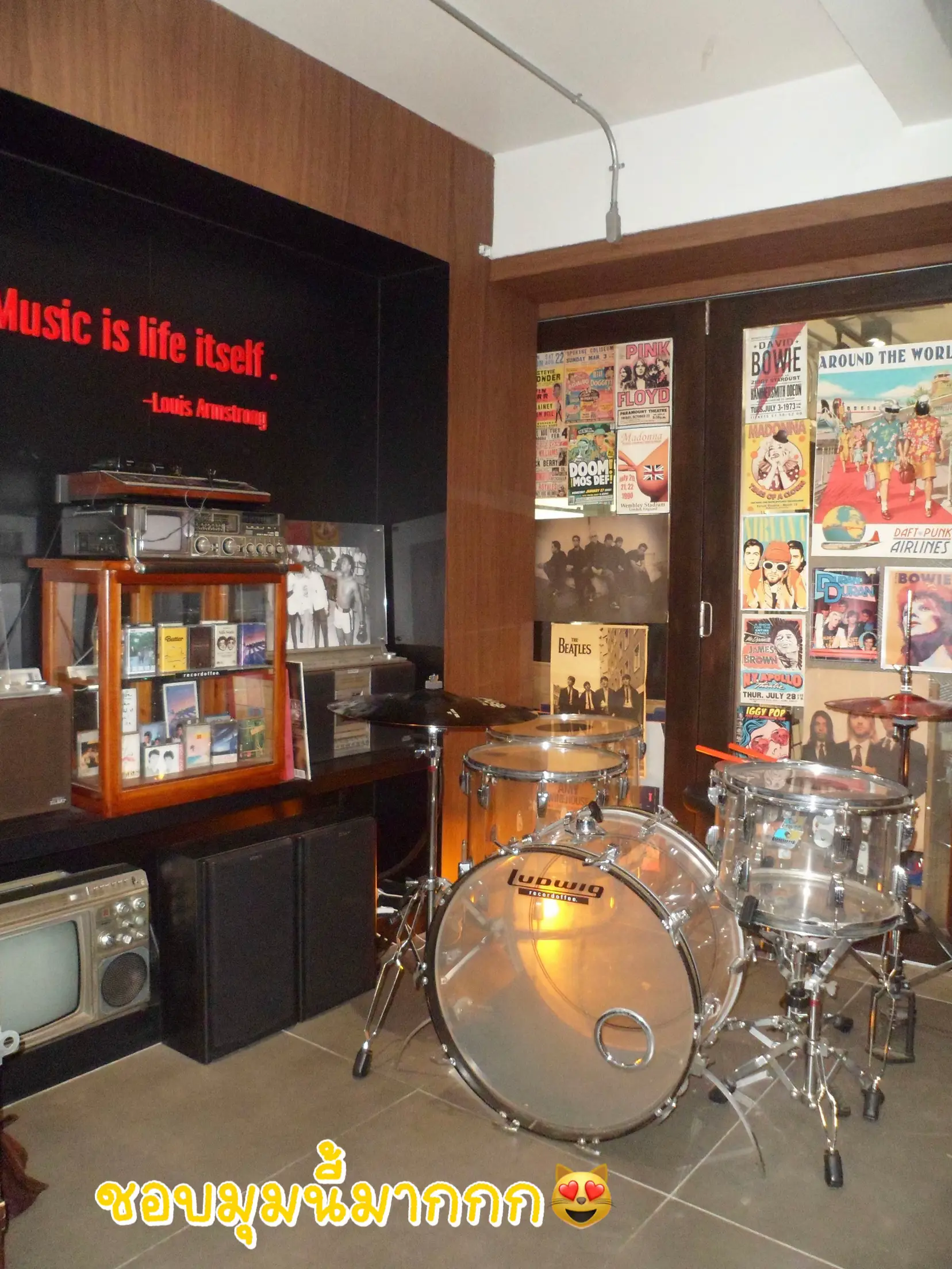 เสพเเผ่นเสียงกันเถอะ🌝 | Gallery posted by JIB♥ | Lemon8