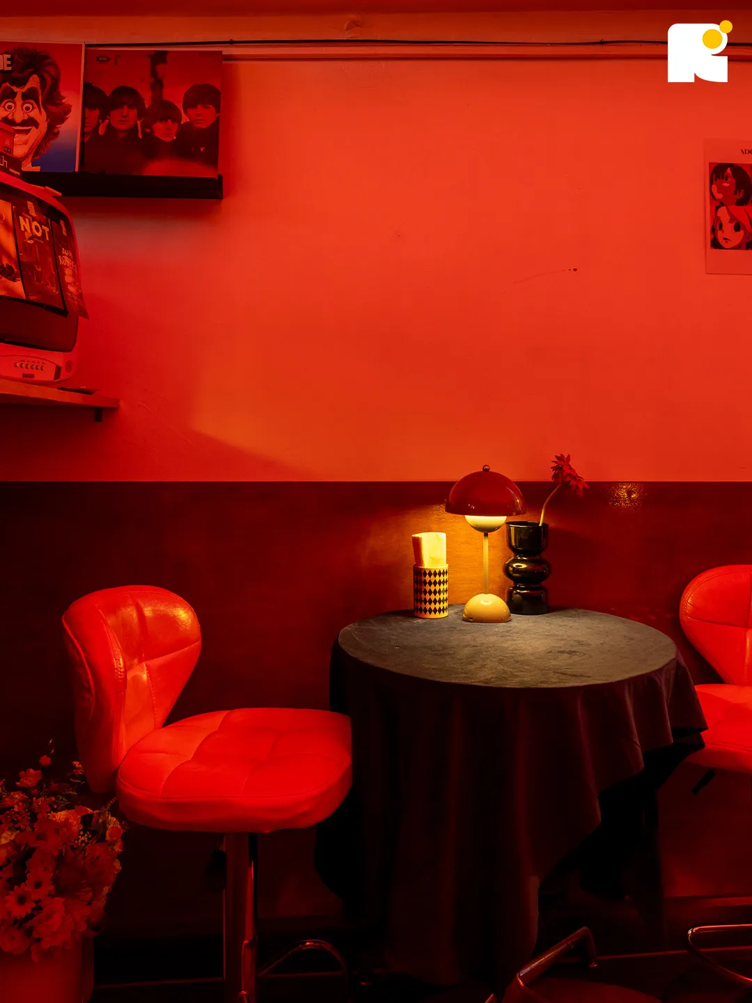 บาร์ลับย่านบางรัก ไวบ์แบบ Mid-cetury และ City Pop | แกลเลอรีที่โพสต์โดย ...