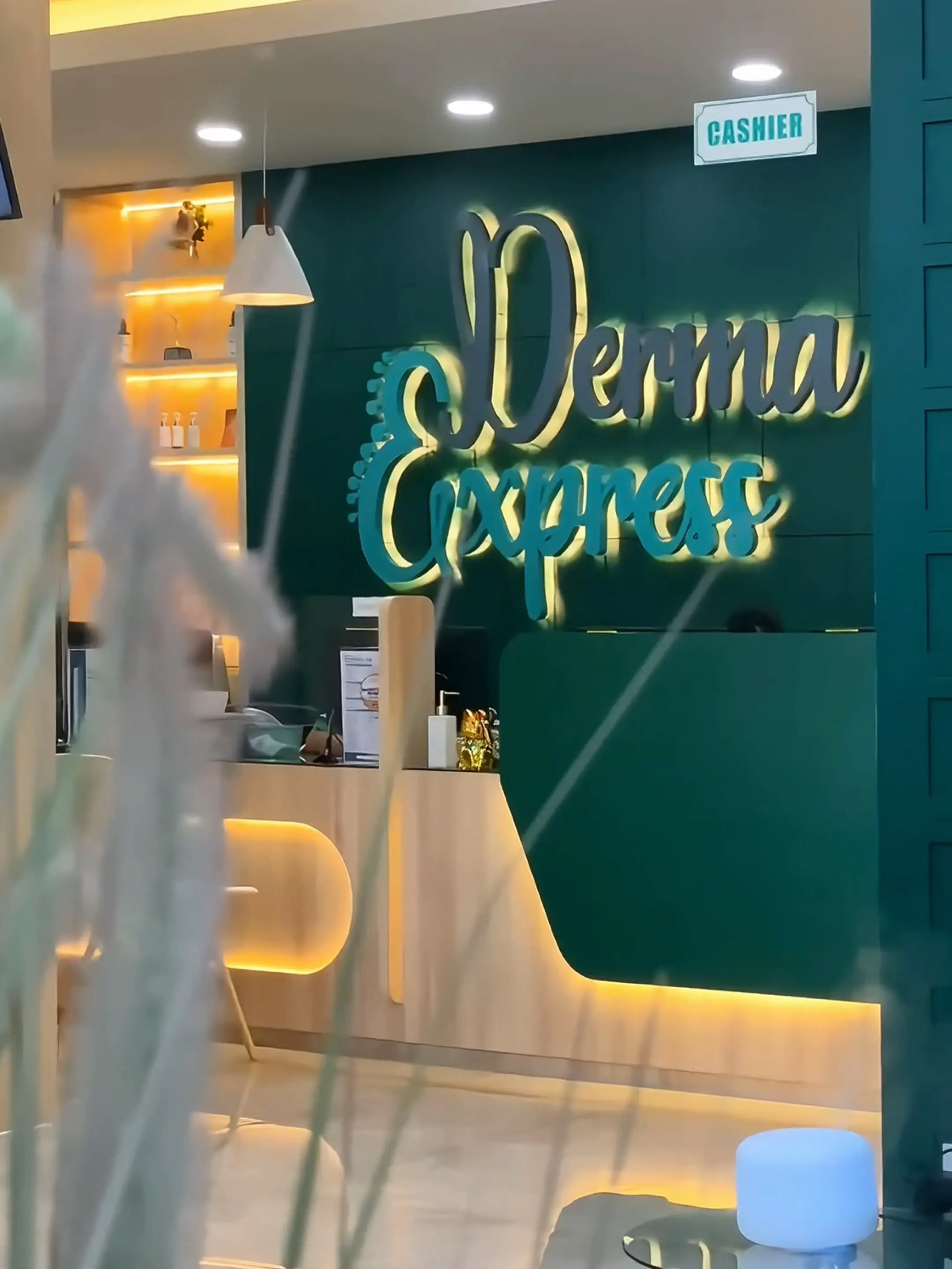 Yuk glowing bersama @dermaexpr | Video dipublikasikan oleh ...