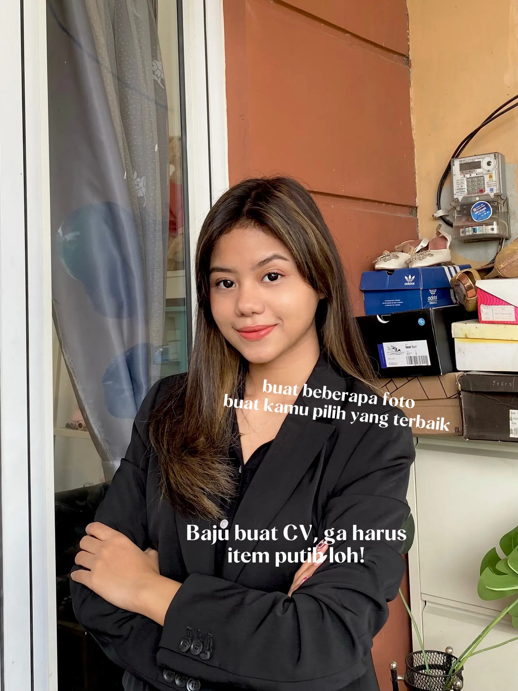 Foto Professional untuk CV & Linkedin | Galeri diposting oleh Taniaa | Lemon8