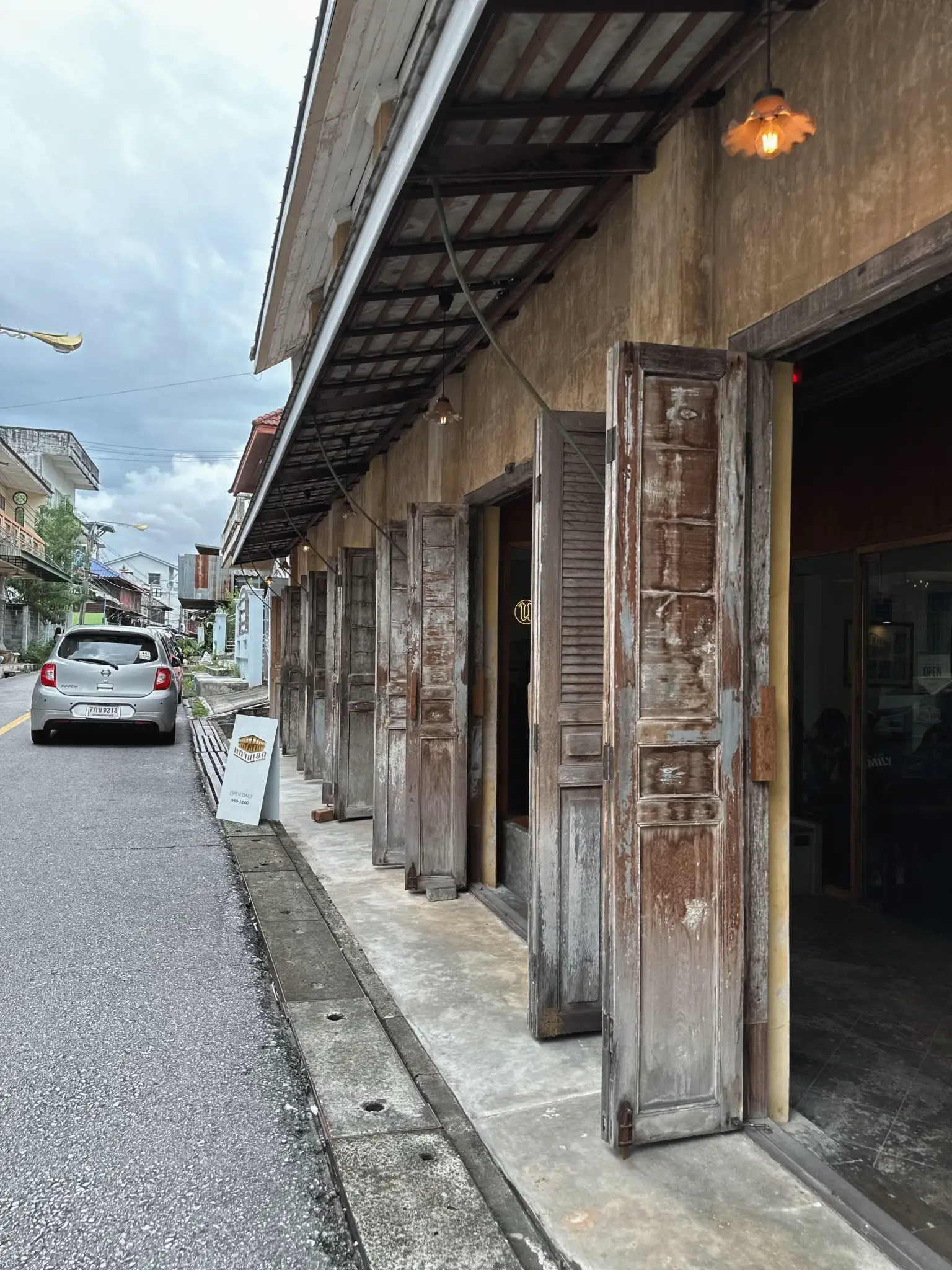 หลานเอก คอฟฟี่เฮาส์ - 𝐋𝐚𝐚𝐧 𝐄𝐤 𝐂𝐨𝐟𝐟𝐞𝐞𝐡𝐨𝐮𝐬𝐞 | แกลเลอรีที่โพสต์โดย ก้าวกระโดด | Lemon8