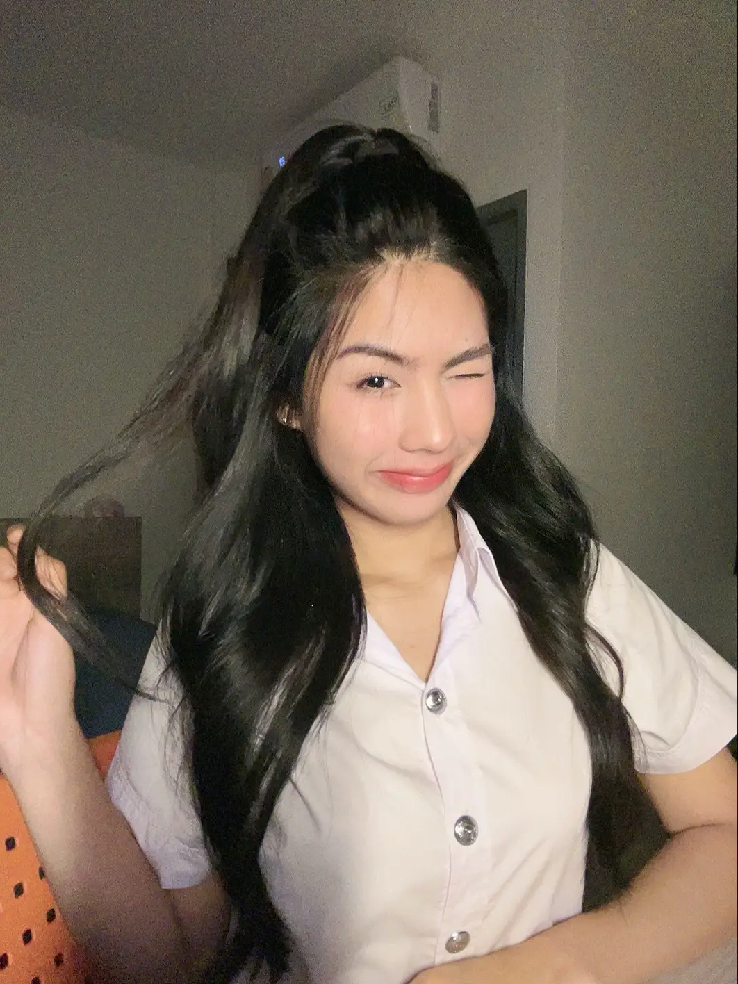 4ทรงง่ายๆ ไอเดียทรงผมไปมอ👱♀️ แกลเลอรีที่โพสต์โดย Mypye Lemon8