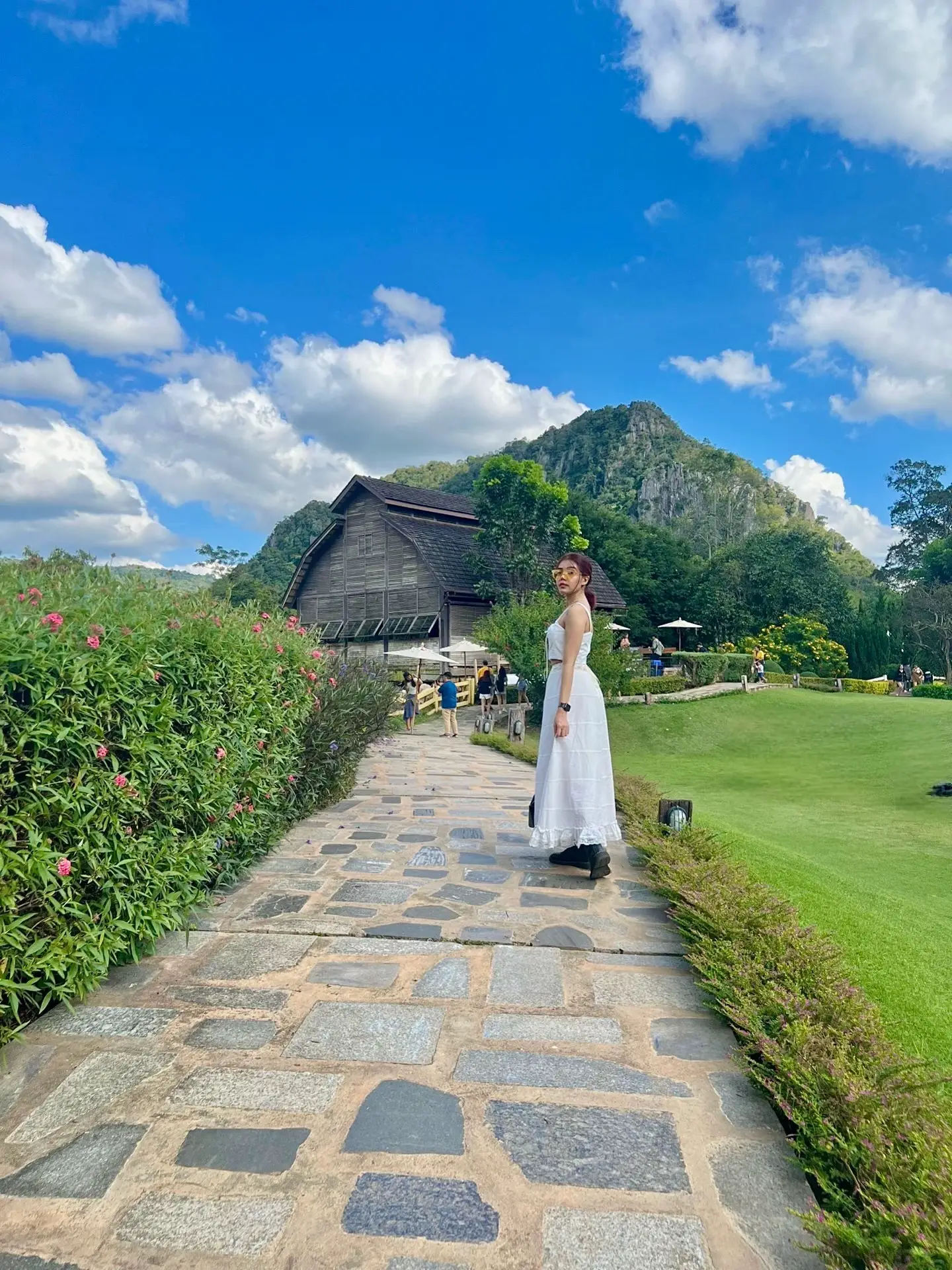 ฟิลอยู่สวิตเซอร์แลนด์ | แกลเลอรีที่โพสต์โดย J.June | Lemon8