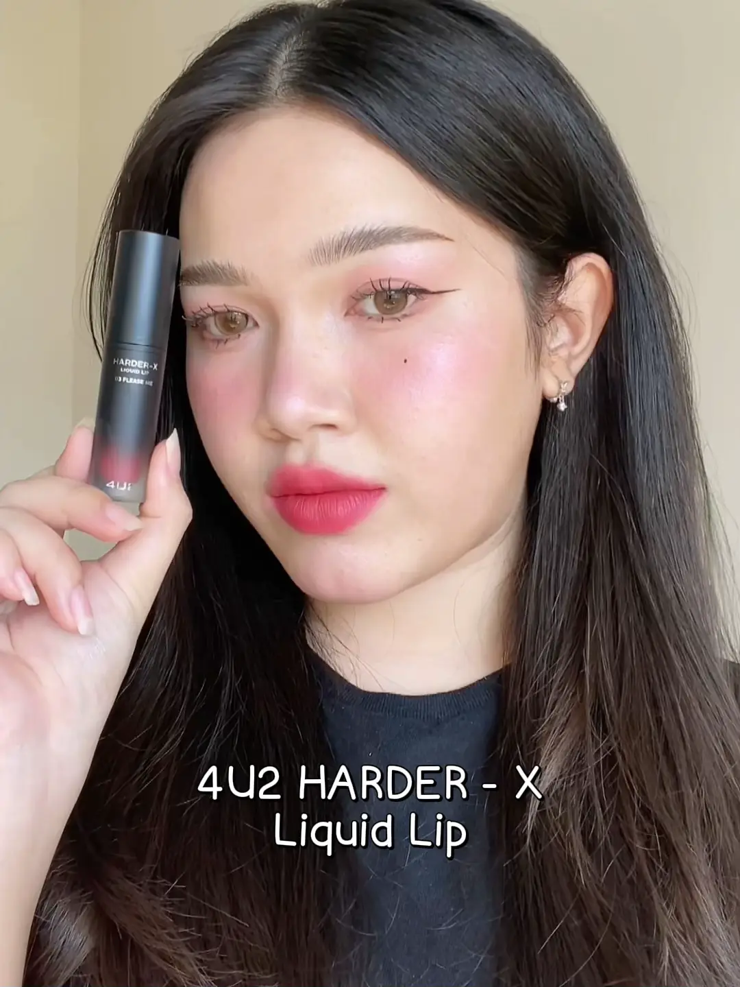 รีวิวลิป4u2คอลใหม่ ติดทนทิ้งสเตน🫶🏻👏🏻 10/10 (เทียบสีกับลากลาส) | แกลเลอรีที่โพสต์โดย บิวชอบกินขนม ...