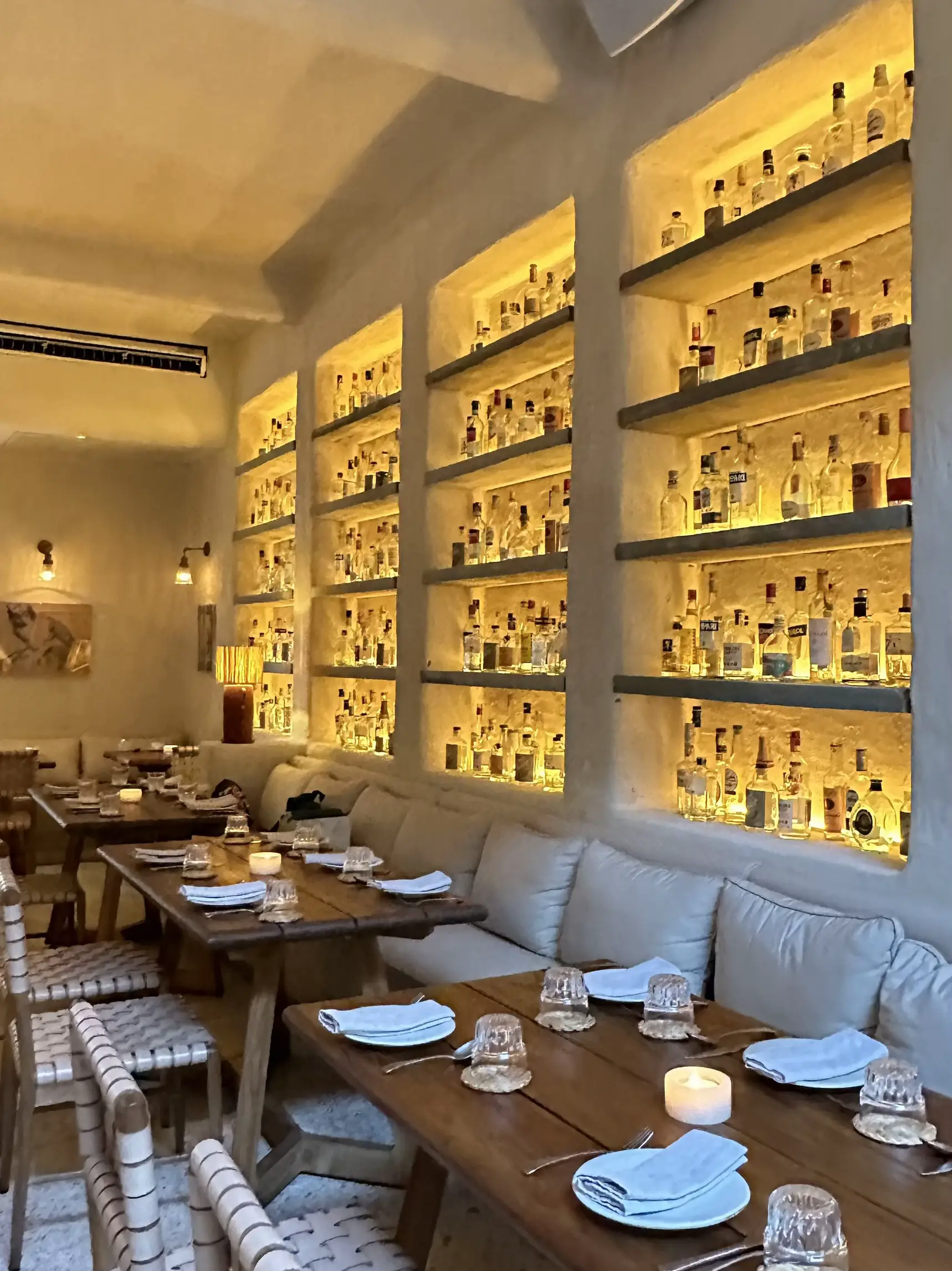 Bimbo BKK ร้านอาหารไวบ์ดี สไตล์เมดิเตอร์เรเนียน 🏝 | แกลเลอรีที่โพสต์โดย ...