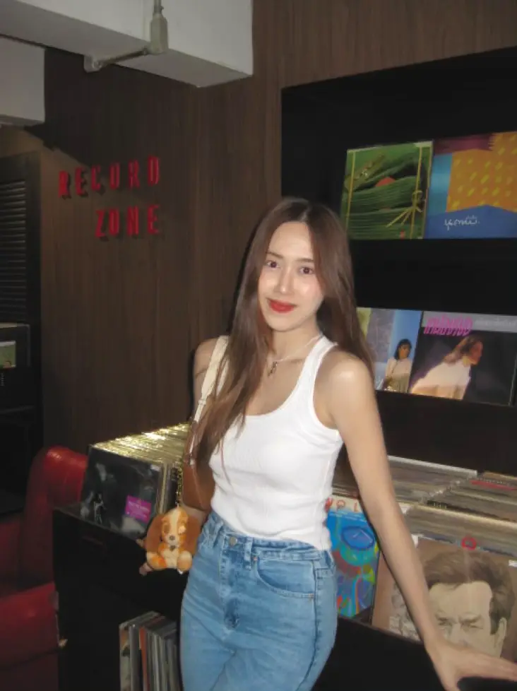 Recordoffee คาเฟ่แผ่นเสียงmoodดีสุดๆ🎧🪩 | แกลเลอรีที่โพสต์โดย elle | Lemon8