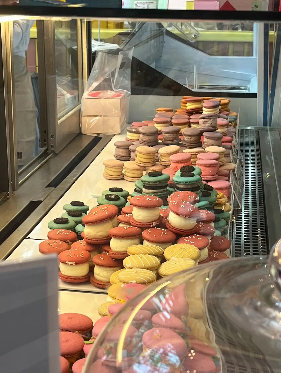 Macarons souri ครั้งแรก 🍽️ | แกลเลอรีที่โพสต์โดย warisara | Lemon8